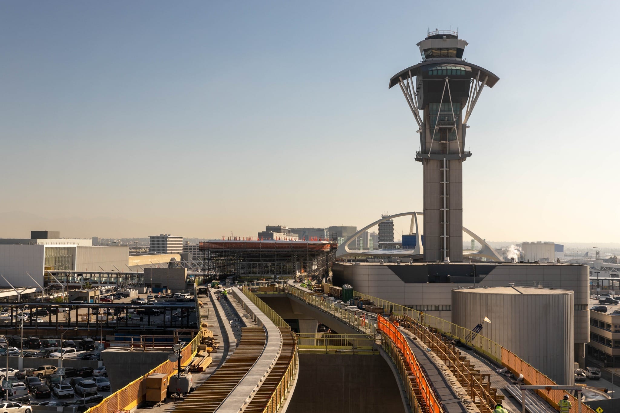 LAX's Automated People Mover reaches another construction milestone ...