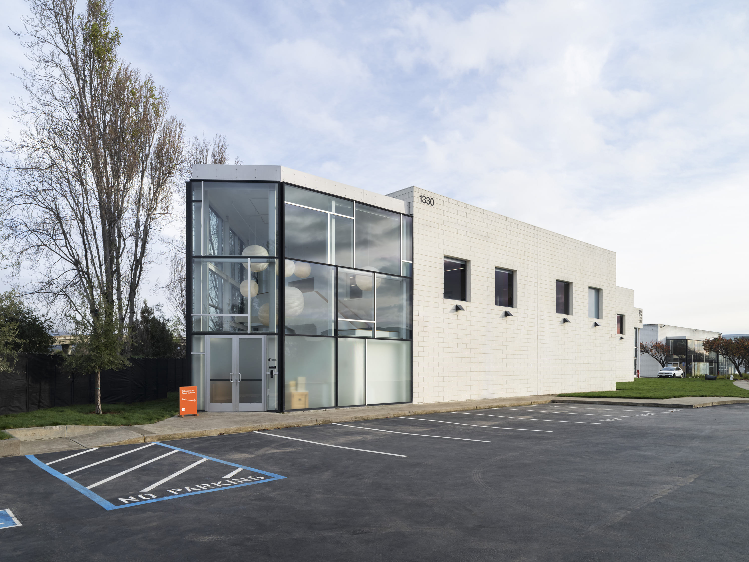 Take a look inside the new Eames Institute Headquarters Workspace ...