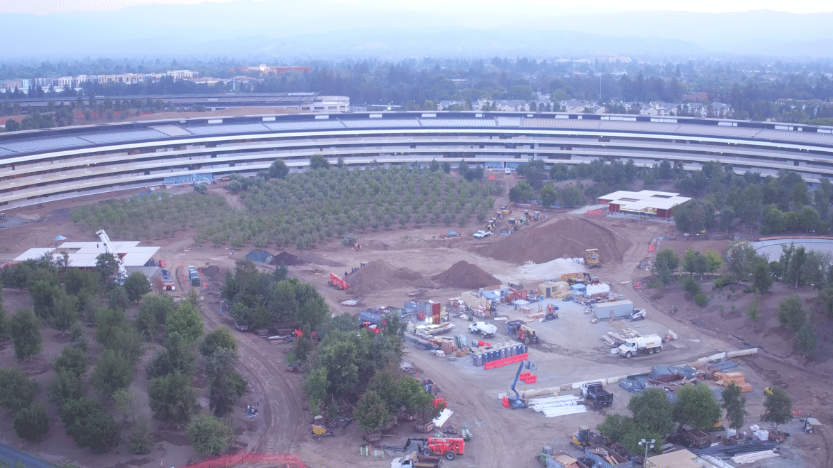 Apple Campus will open its doors to the public next week for iPhone 8 ...