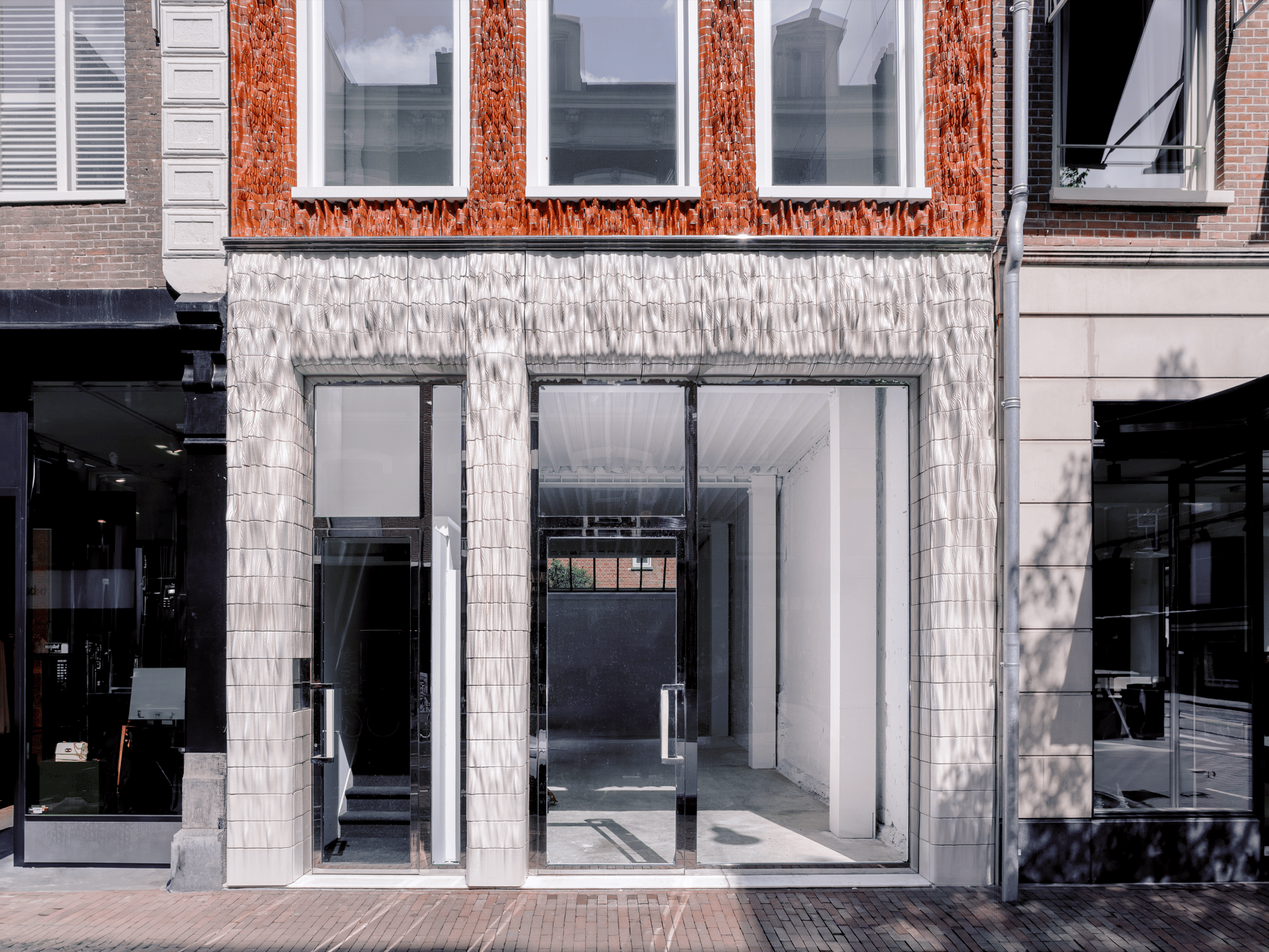 A 3D printed ceramic facade by Studio RAP in Amsterdam is inspired by ...