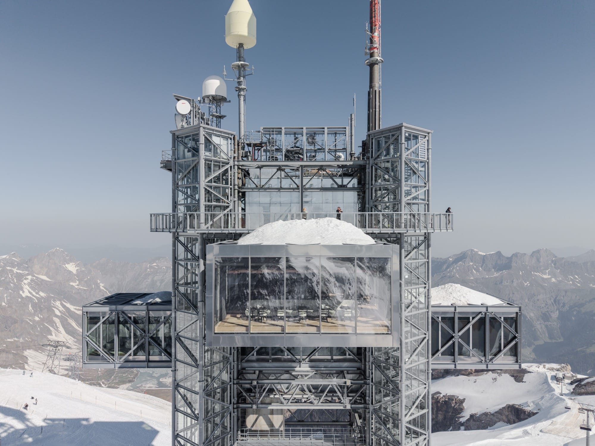 Herzog & de Meuron to transform 1980s Swiss army antenna tower into ...