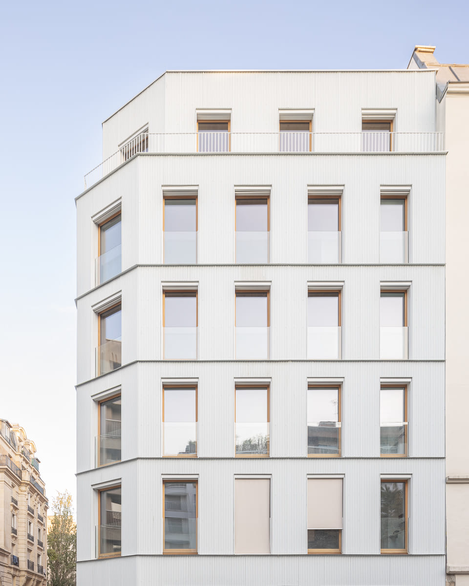 Wooden housing in the centre of Paris | mobile architectural office ...