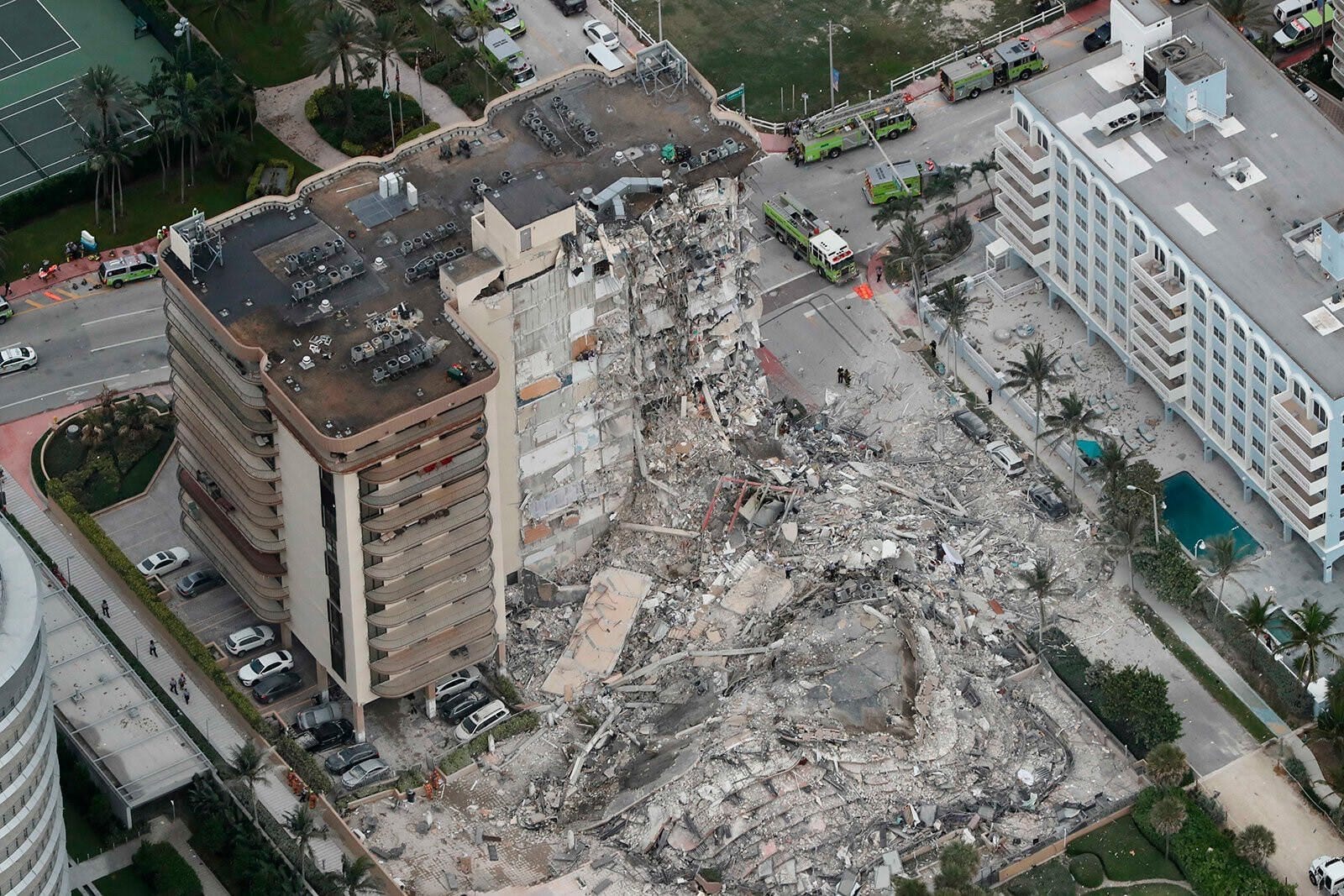 A fatal apartment building fire in Valencia, Spain, raises questions on ...