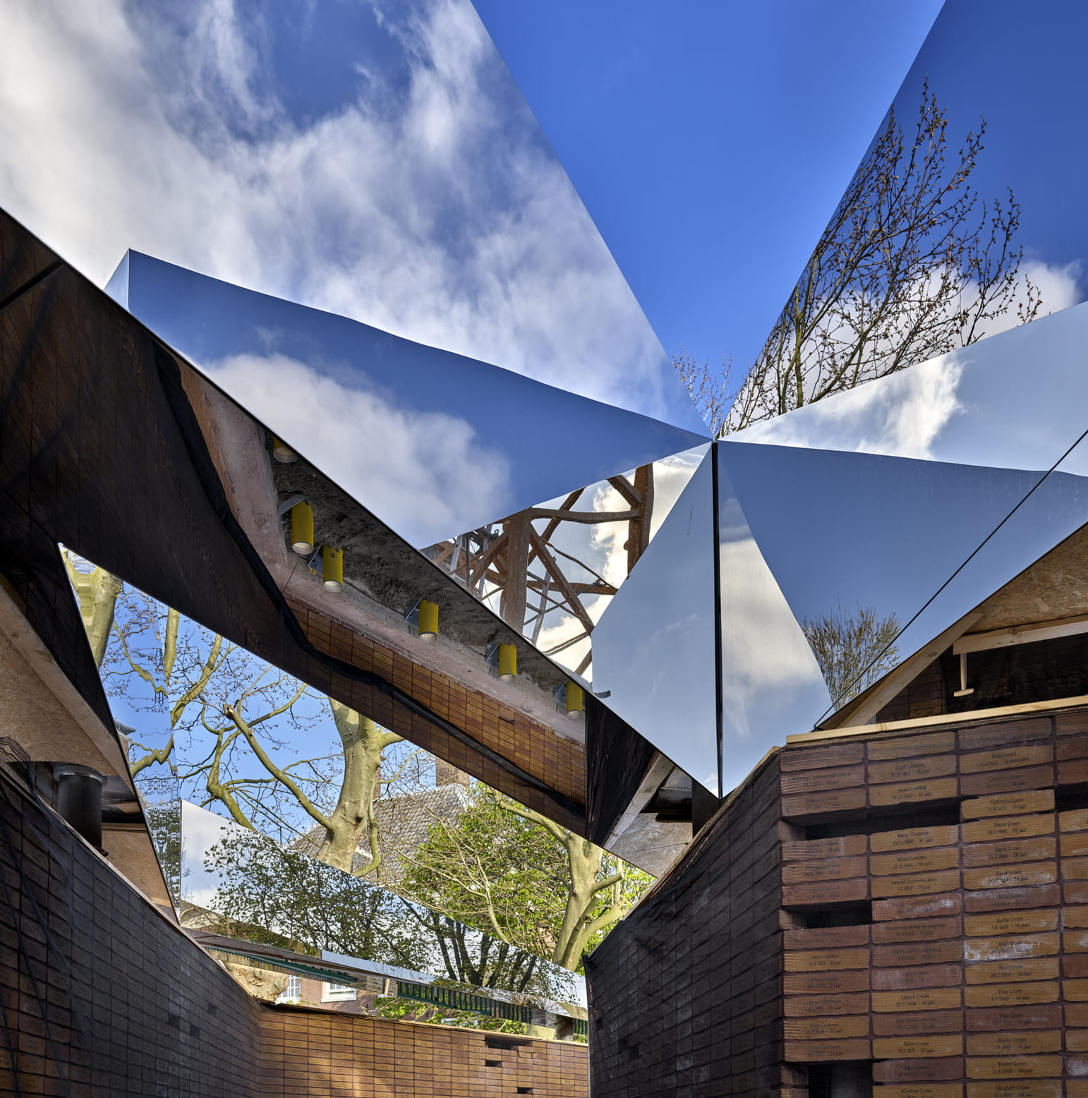 The full weight of history: Daniel Libeskind's brick memorial to Dutch ...