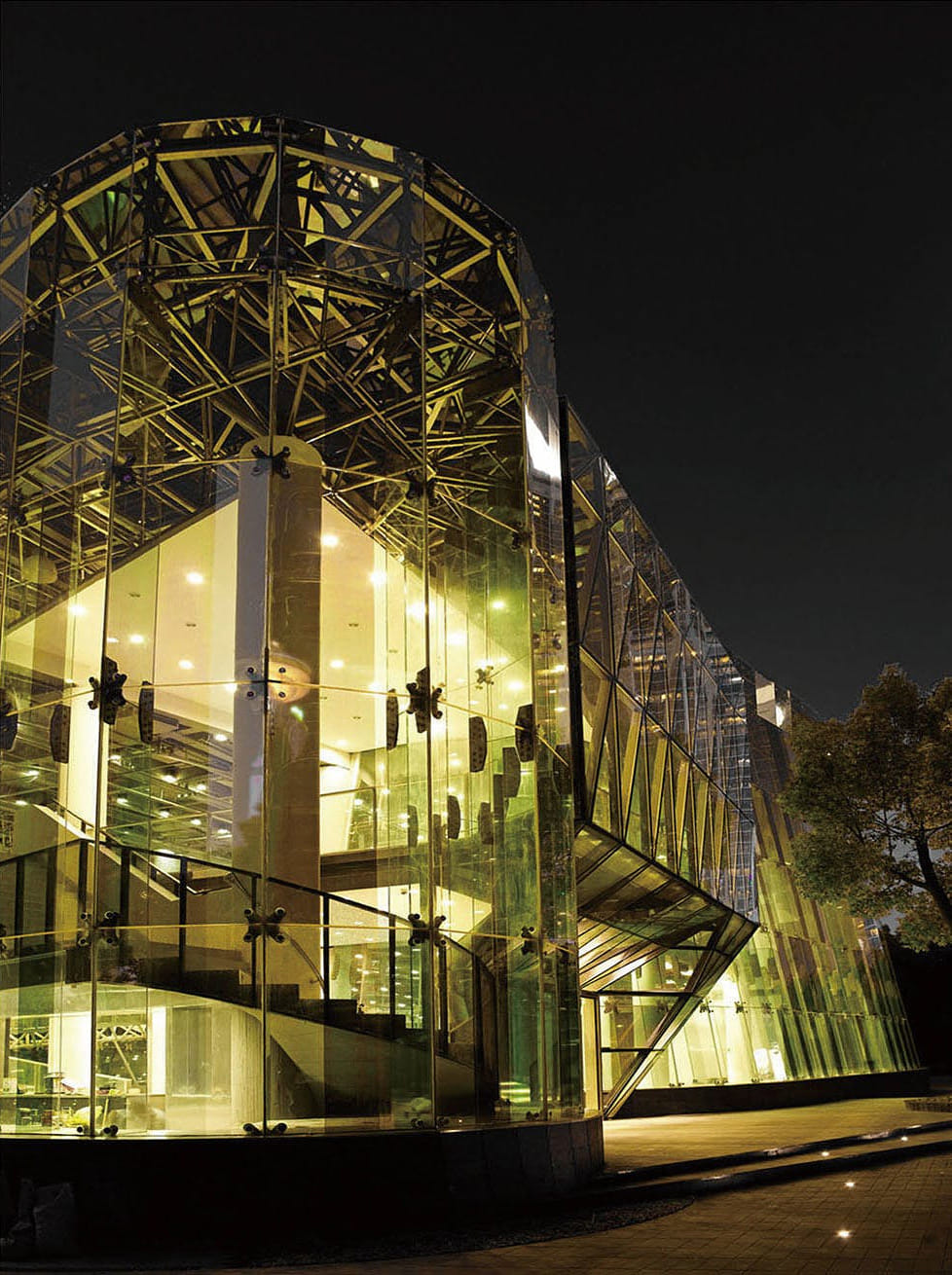 10 distinct examples of glass in architecture | News | Archinect