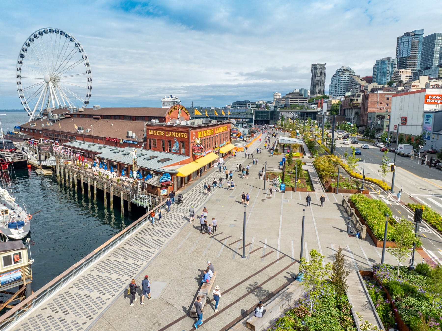 Seattle opens 20-acre Waterfront Park by Field Operations | News ...