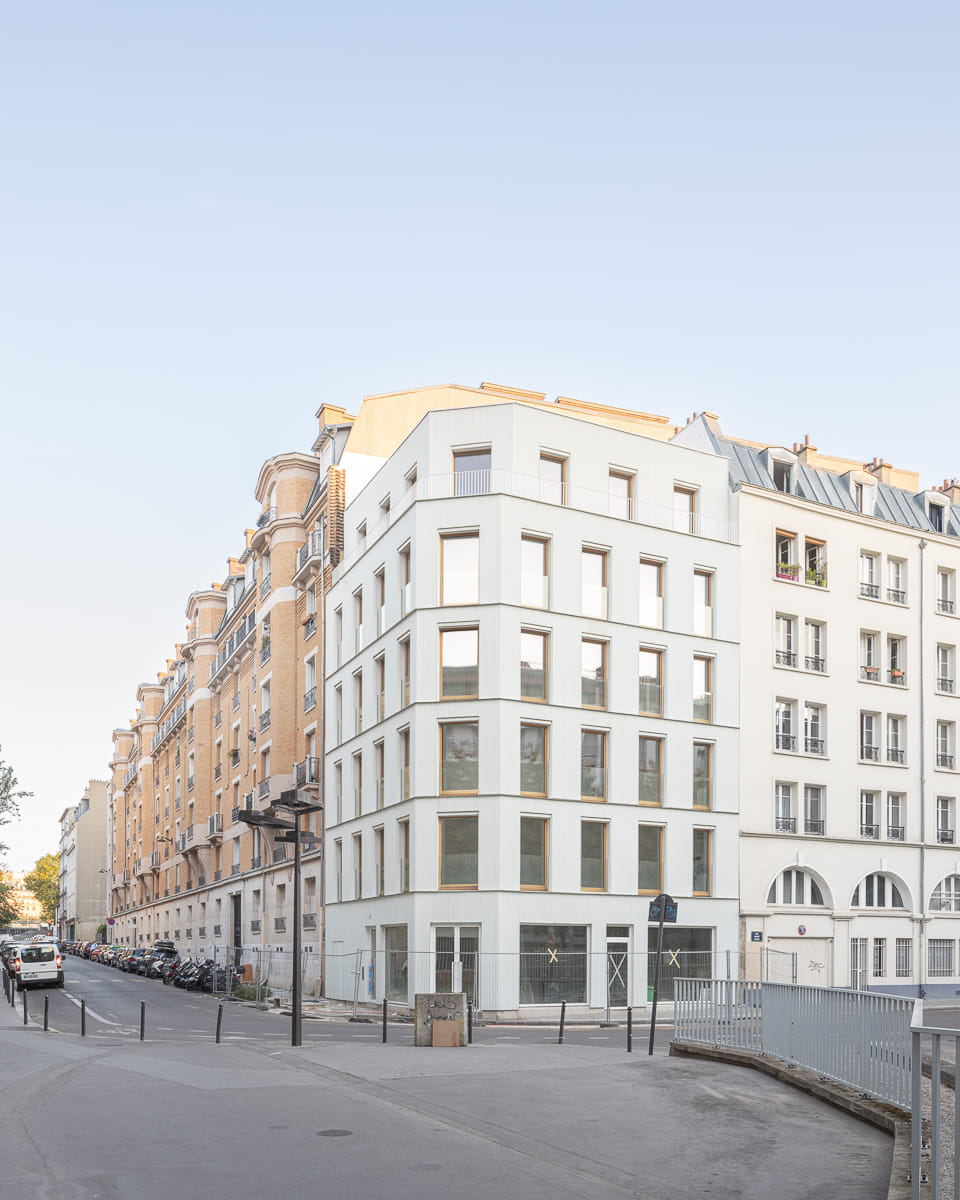 Wooden housing in the centre of Paris | mobile architectural office ...