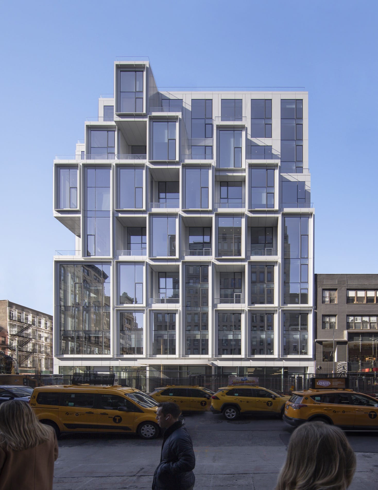 ODA completes New York residential building with a glass box facade ...