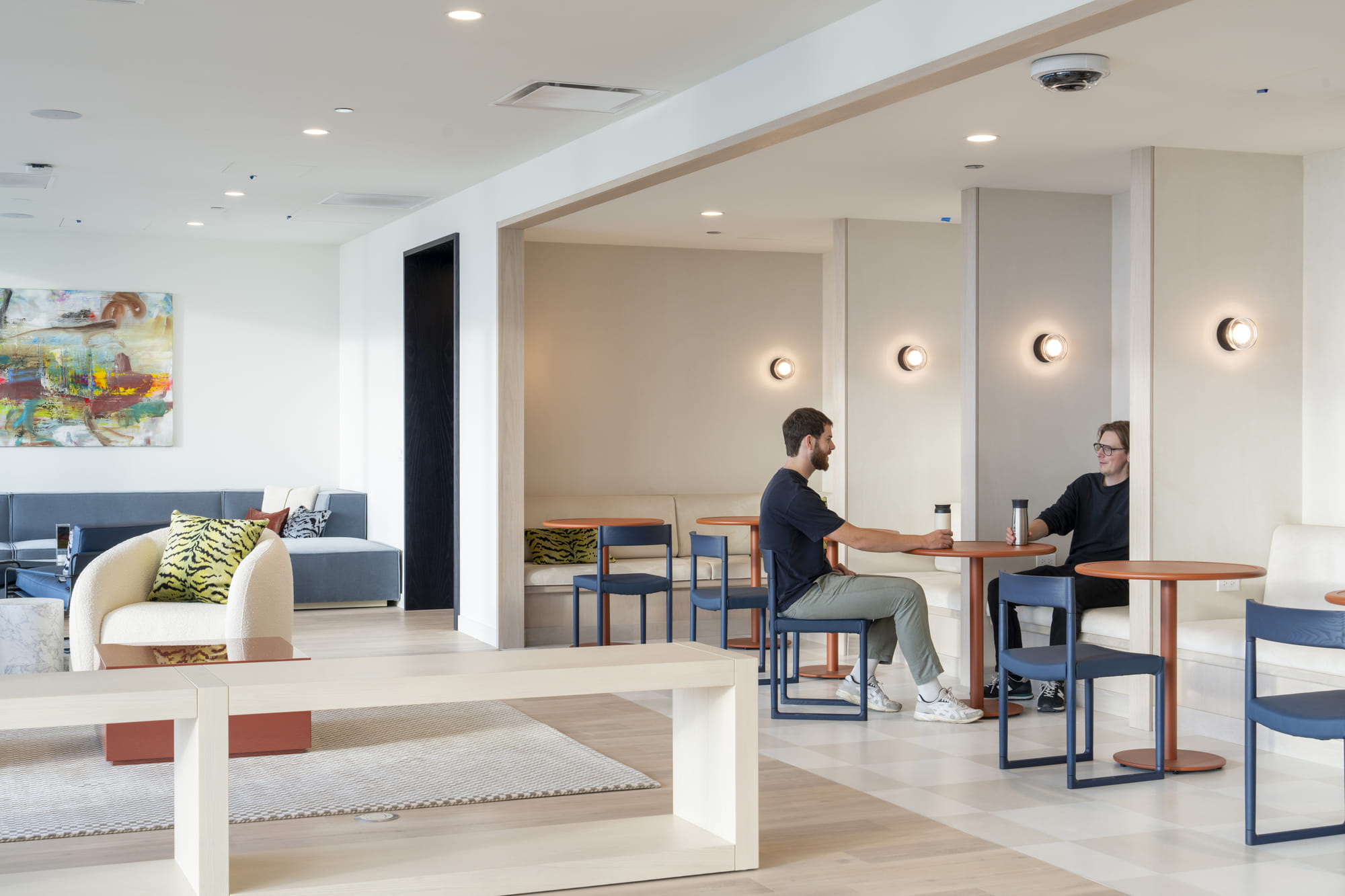 One of Helmut Jahn's final designs distinguishes itself on the Chicago ...