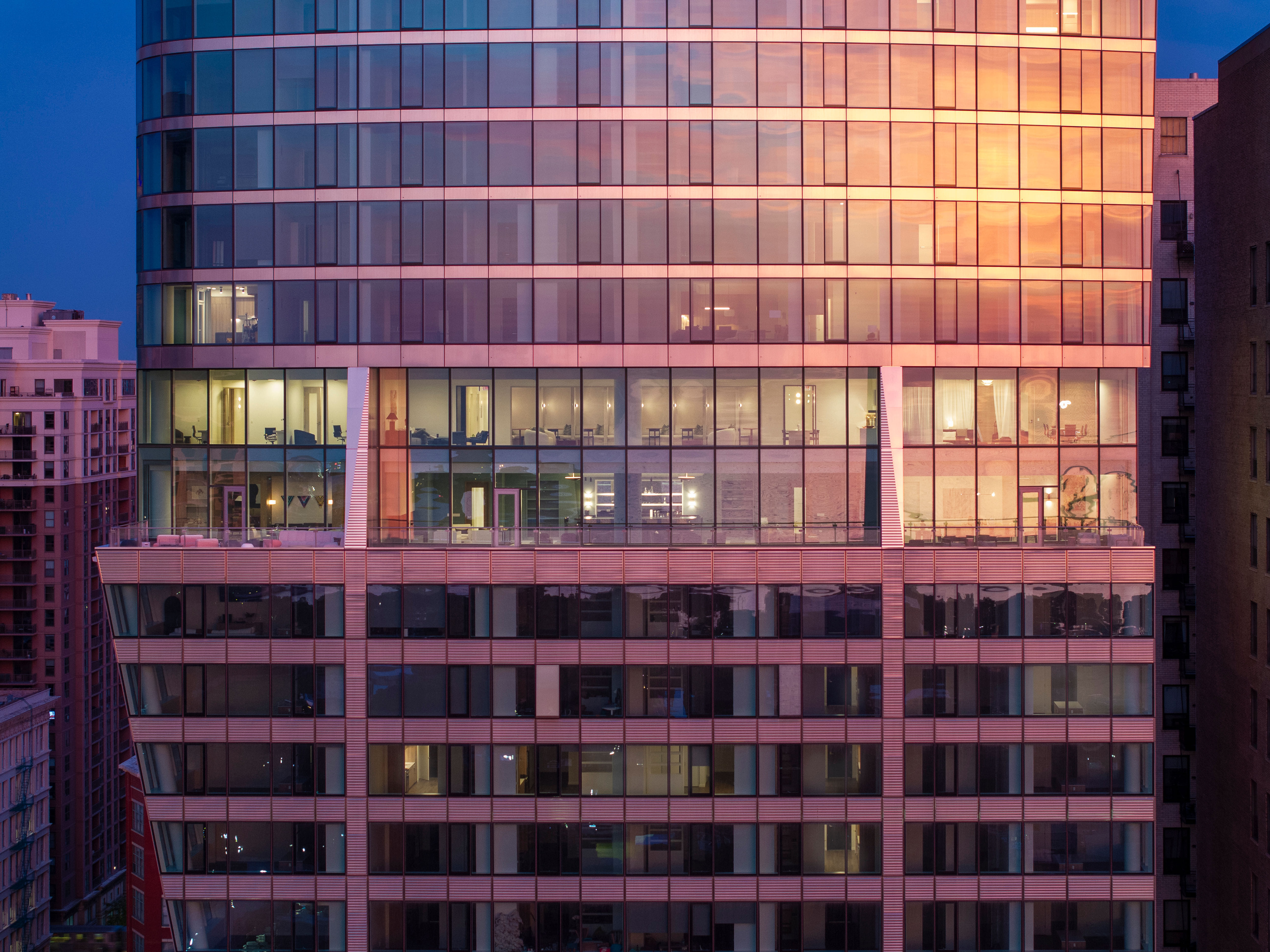 One of Helmut Jahn's final designs distinguishes itself on the Chicago ...