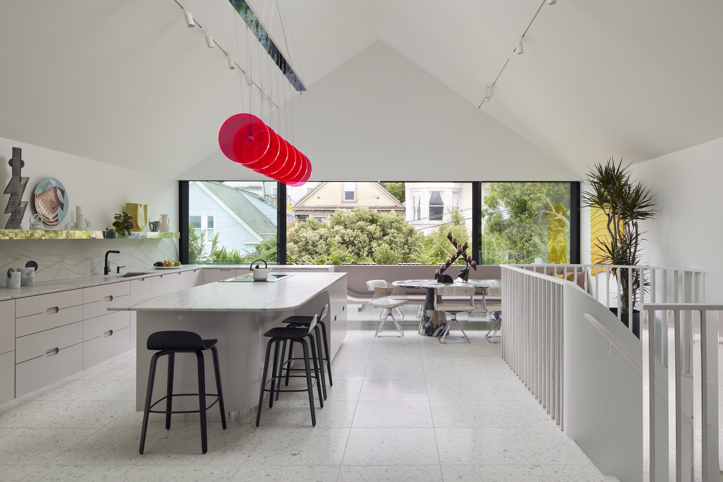Mork-Ulnes Architects and Alison Damonte reimagine San Francisco home ...