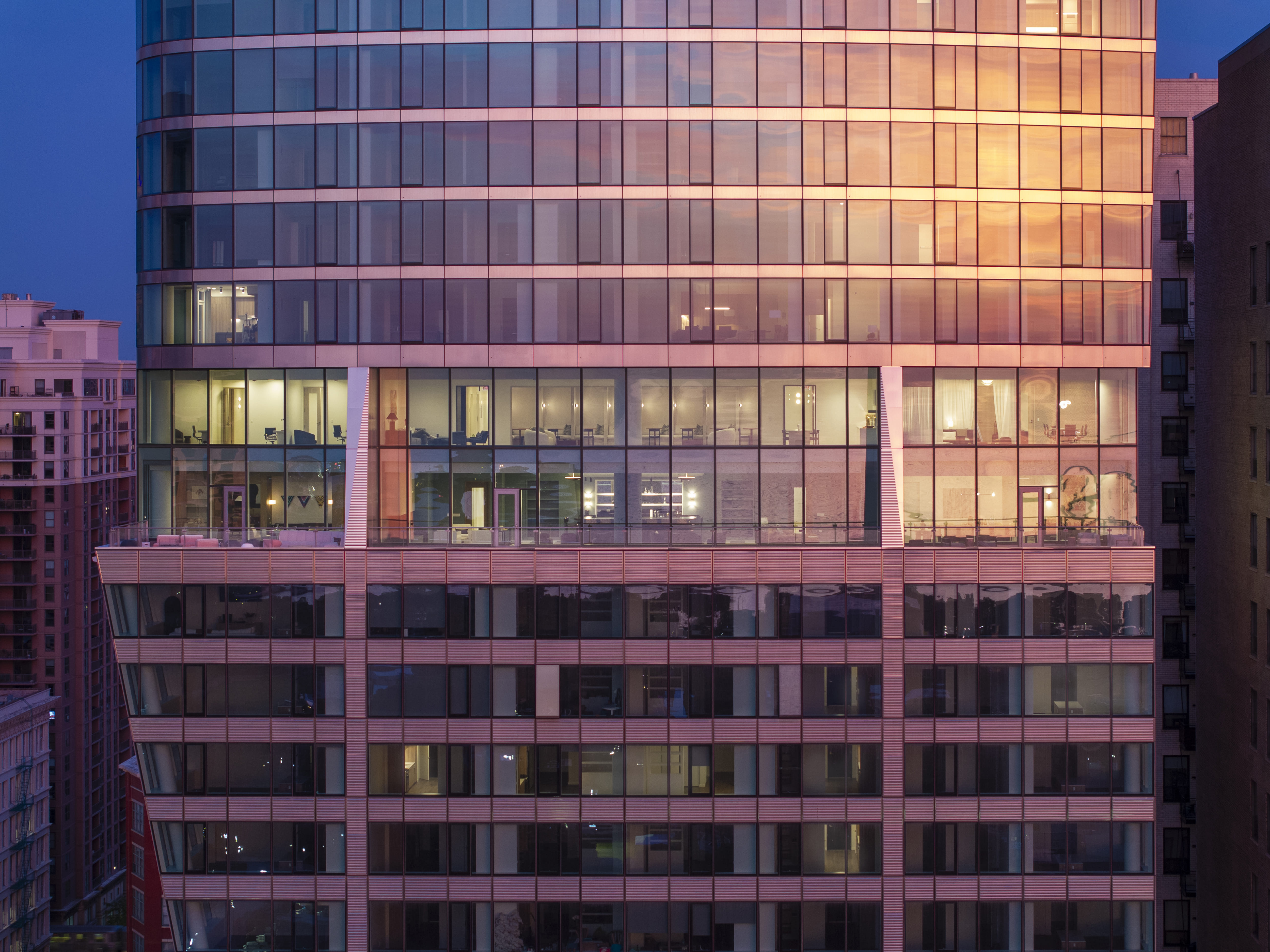 One of Helmut Jahn's final designs distinguishes itself on the Chicago ...