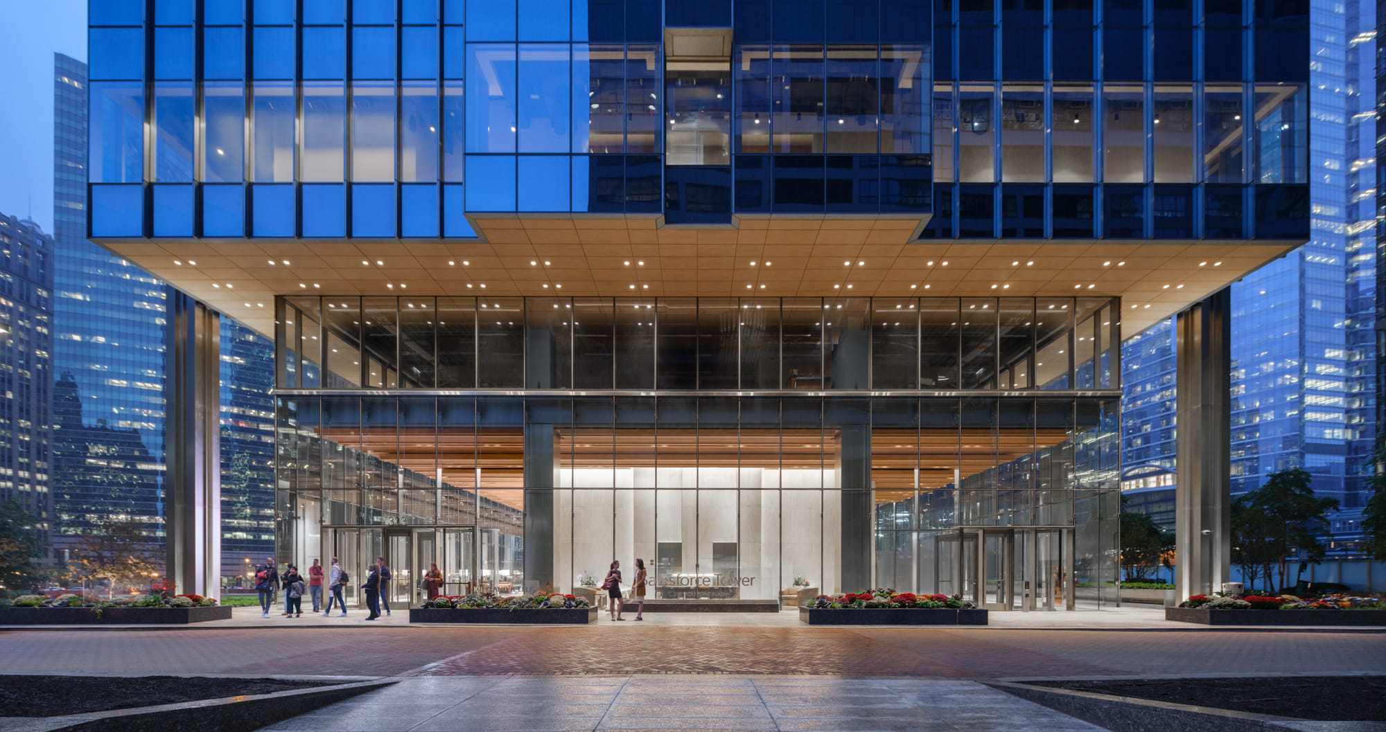 Pelli Clarke & Partners completes 57-story Salesforce Tower in Chicago ...