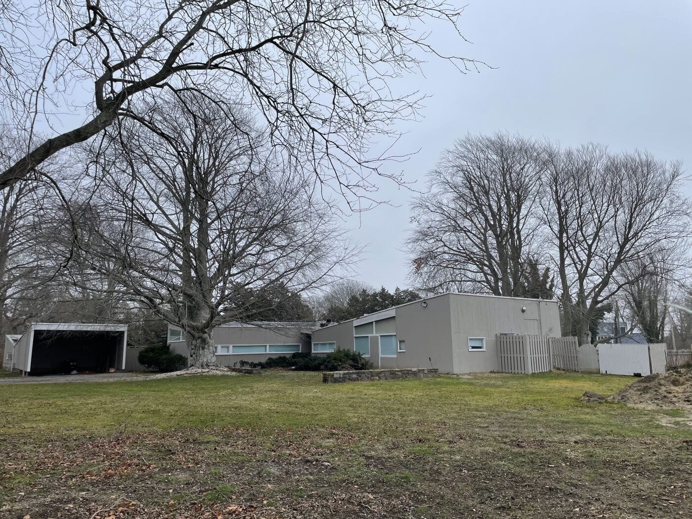 Marcel Breuer's first binuclear house has been demolished in Long ...