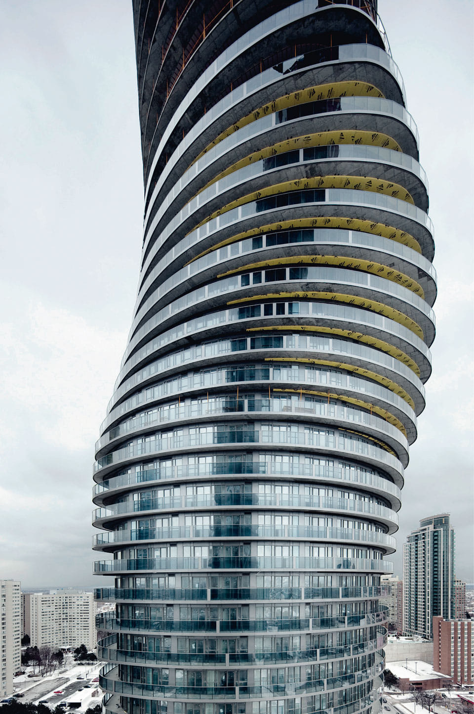 MAD completes the Absolute Towers in Mississauga | News | Archinect