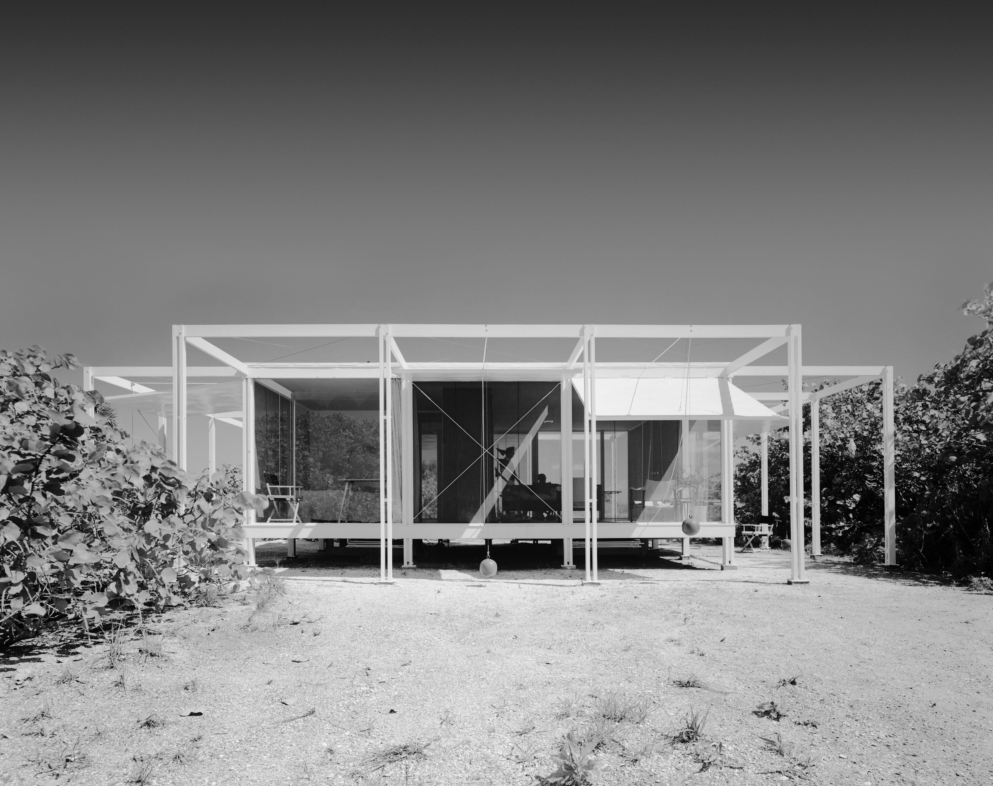Paul Rudolph's preserved Walker Guest House listed for $2 million ...