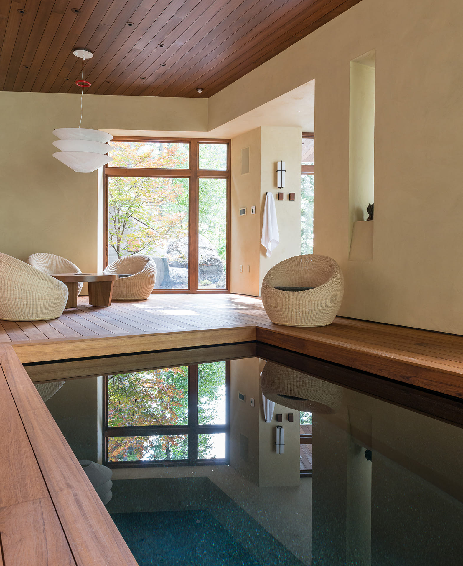 Whitefish Poolhouse & Gallery | Cushing Terrell | Archinect