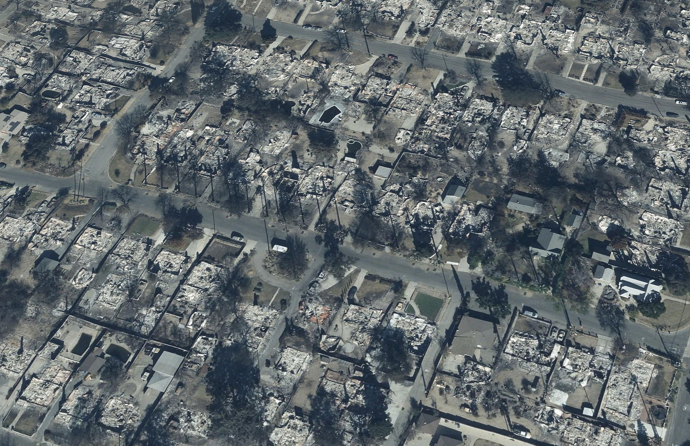 Corporations are buying up Altadena’s fire-damaged properties | News ...