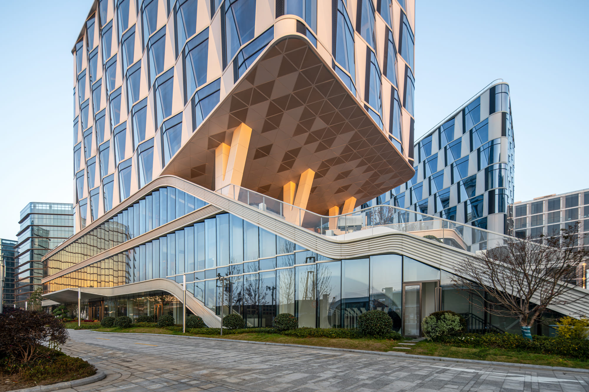 Merit Interactive Headquarters | LYCS Architecture | Archinect