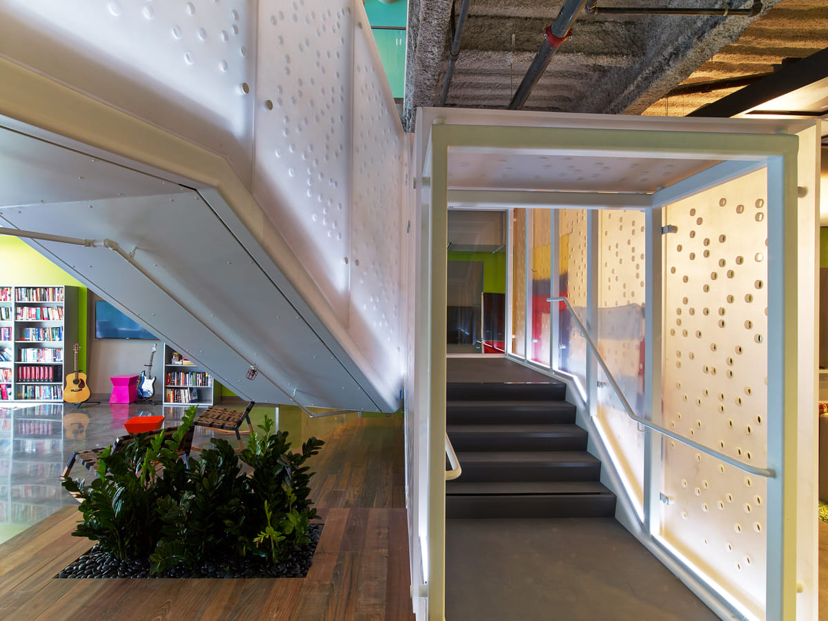 Google Orange County, Irvine, CA | Oculus Light Studio | Archinect
