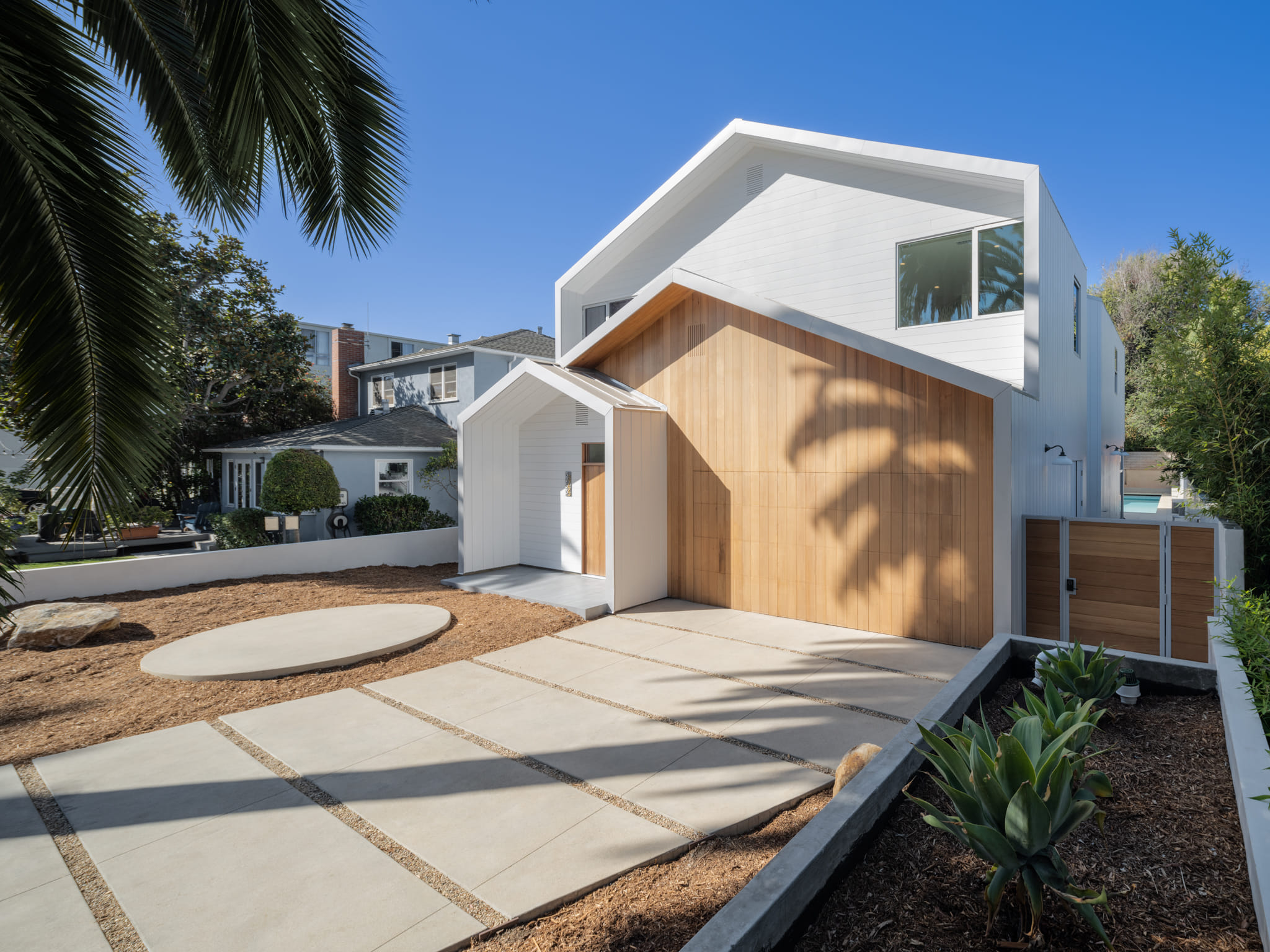 Gable Gable Gable | Yu2e, Inc. | Archinect