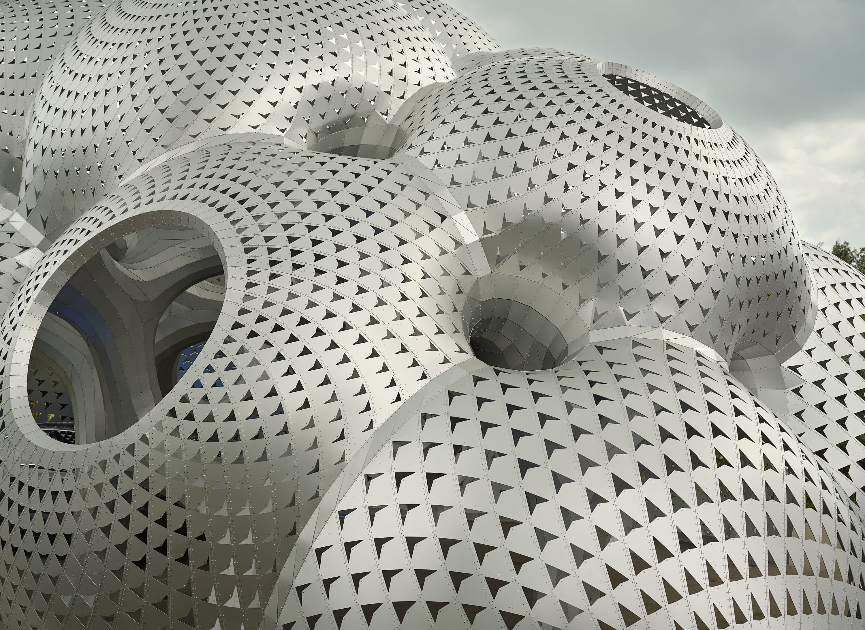 Marc Fornes/THEVERYMANY teams with Porsche for illuminating new ...
