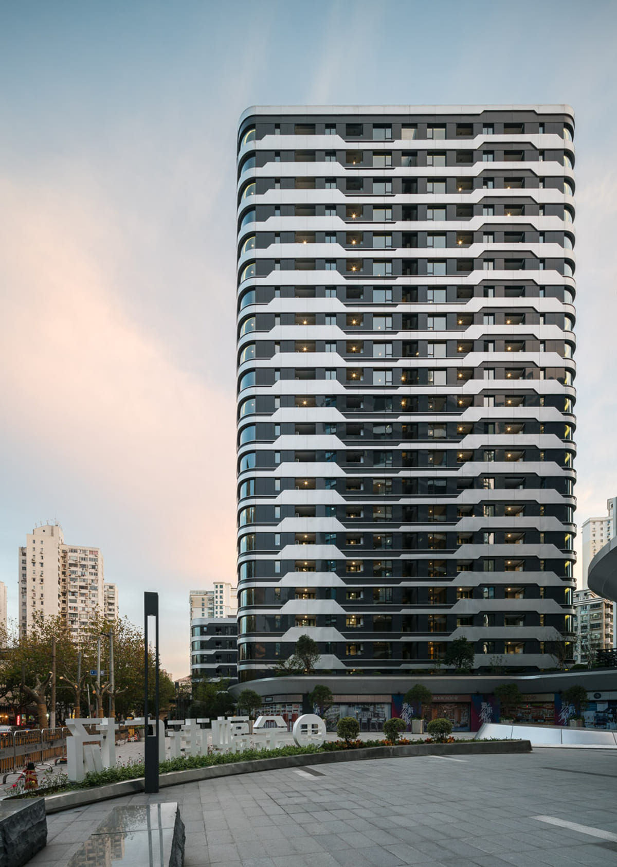 Jing’an Ronghui Plaza | Seth Powers Photography | Archinect