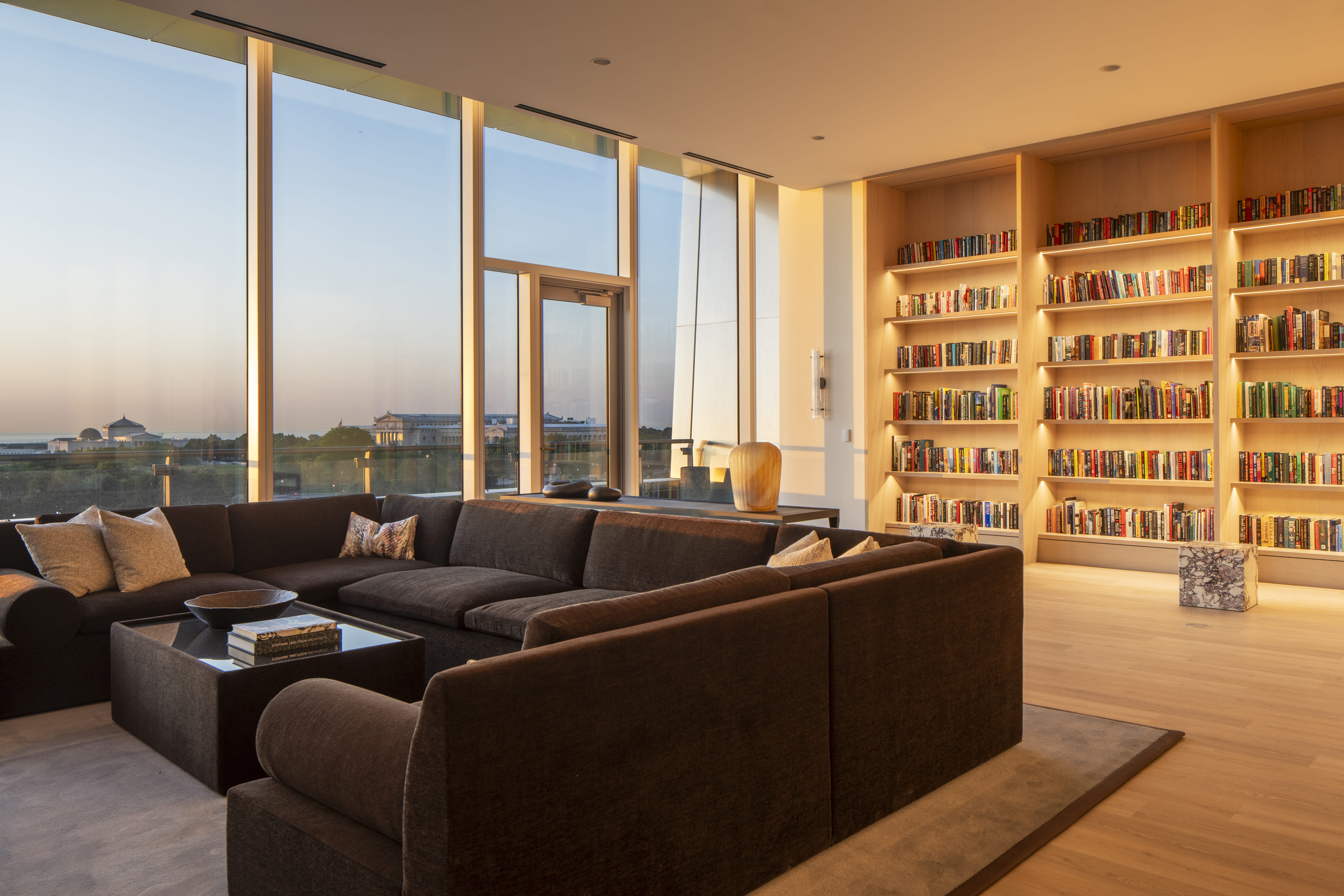 One of Helmut Jahn's final designs distinguishes itself on the Chicago ...