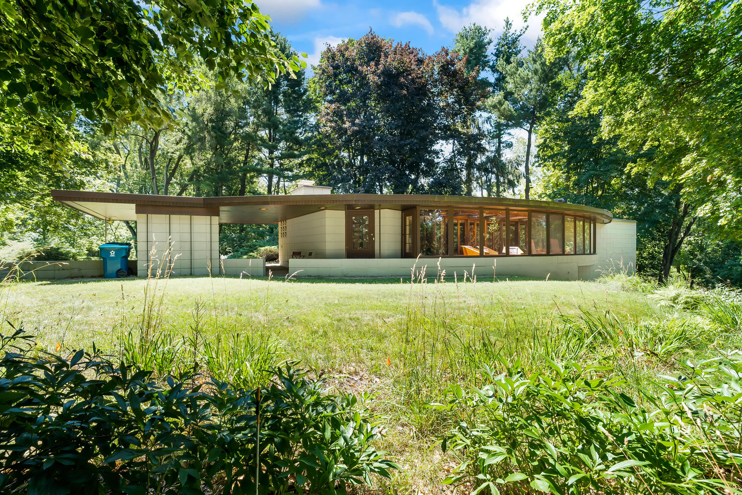 Frank Lloyd Wright's Usonian Winn House is for sale at $1.85 million ...