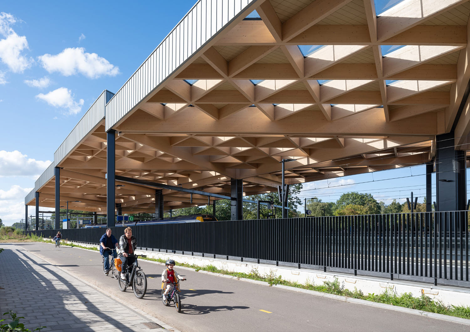Ede-Wageningen Train Station (Mecanoo and Royal HaskoningDHV) | Mecanoo ...