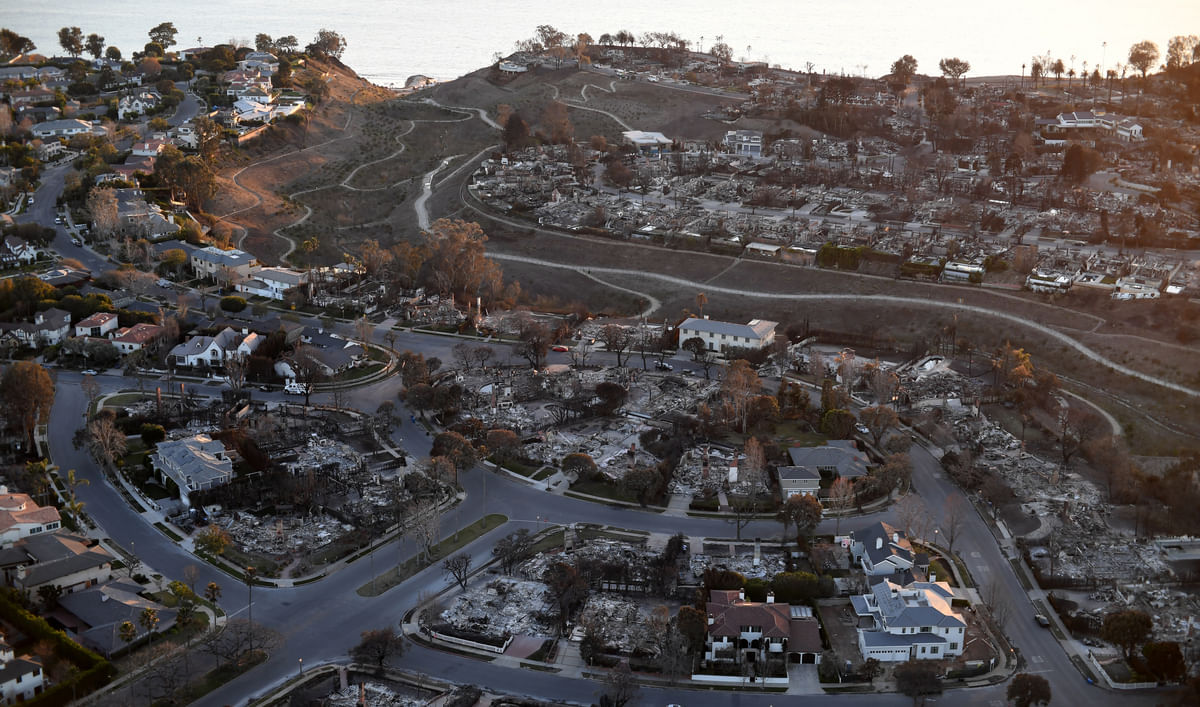 Poll Most In L A Support Stricter Building Codes Restrictions After Recent Fires News