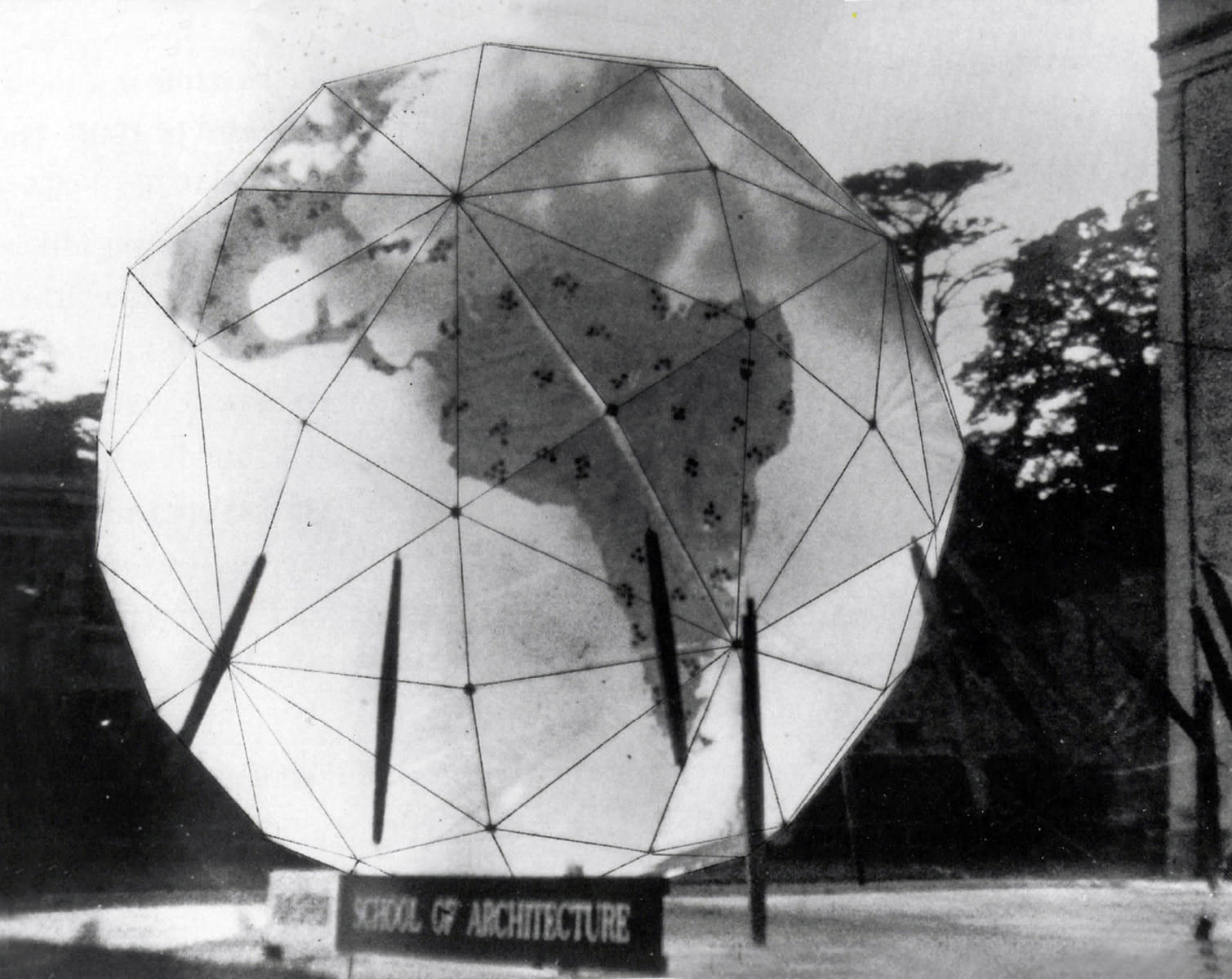 37 Fearless Moments of Modern History: A Review of ‘The Architecture of ...