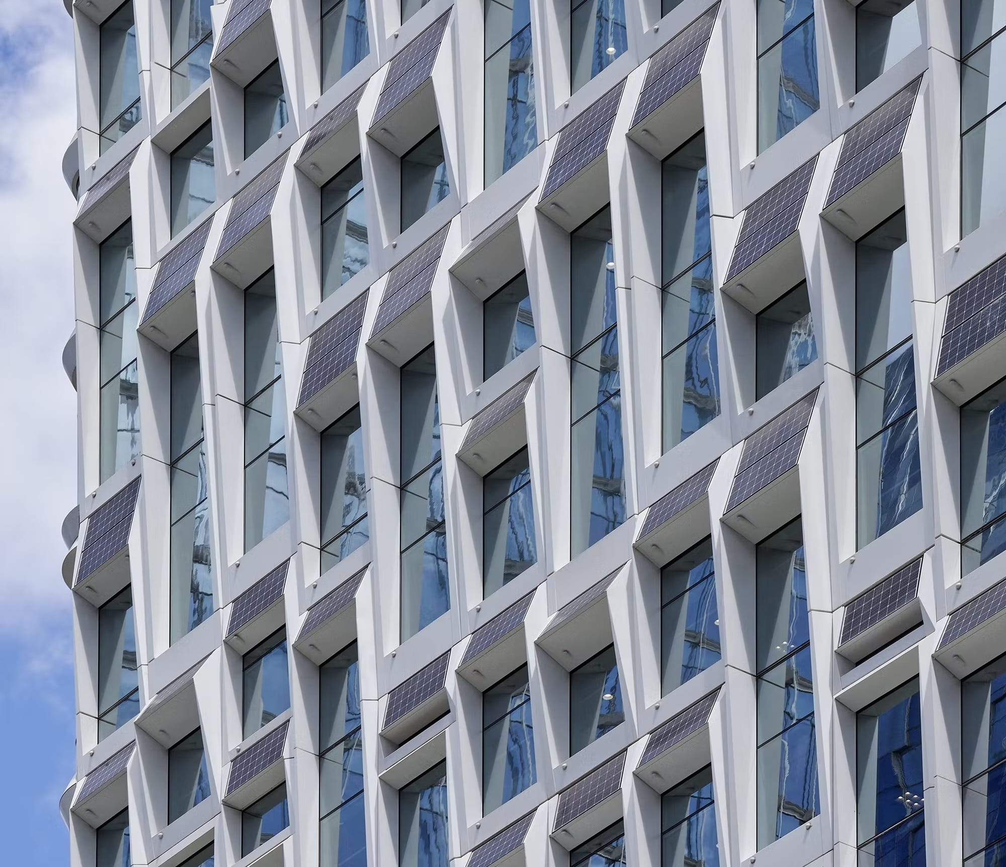 Researchers develop colorful solar panels to allow for more attractive ...