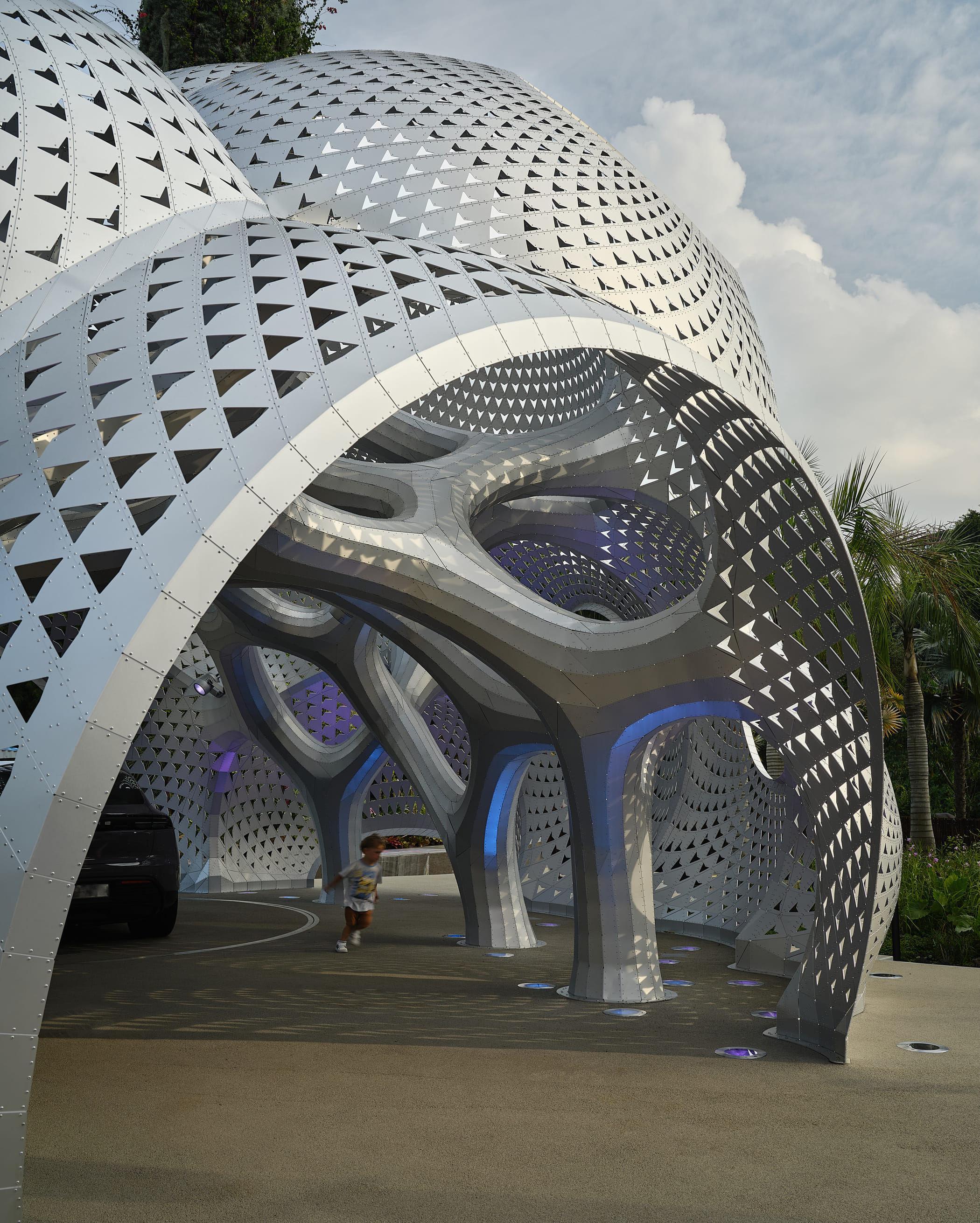 Marc Fornes/THEVERYMANY teams with Porsche for illuminating new ...