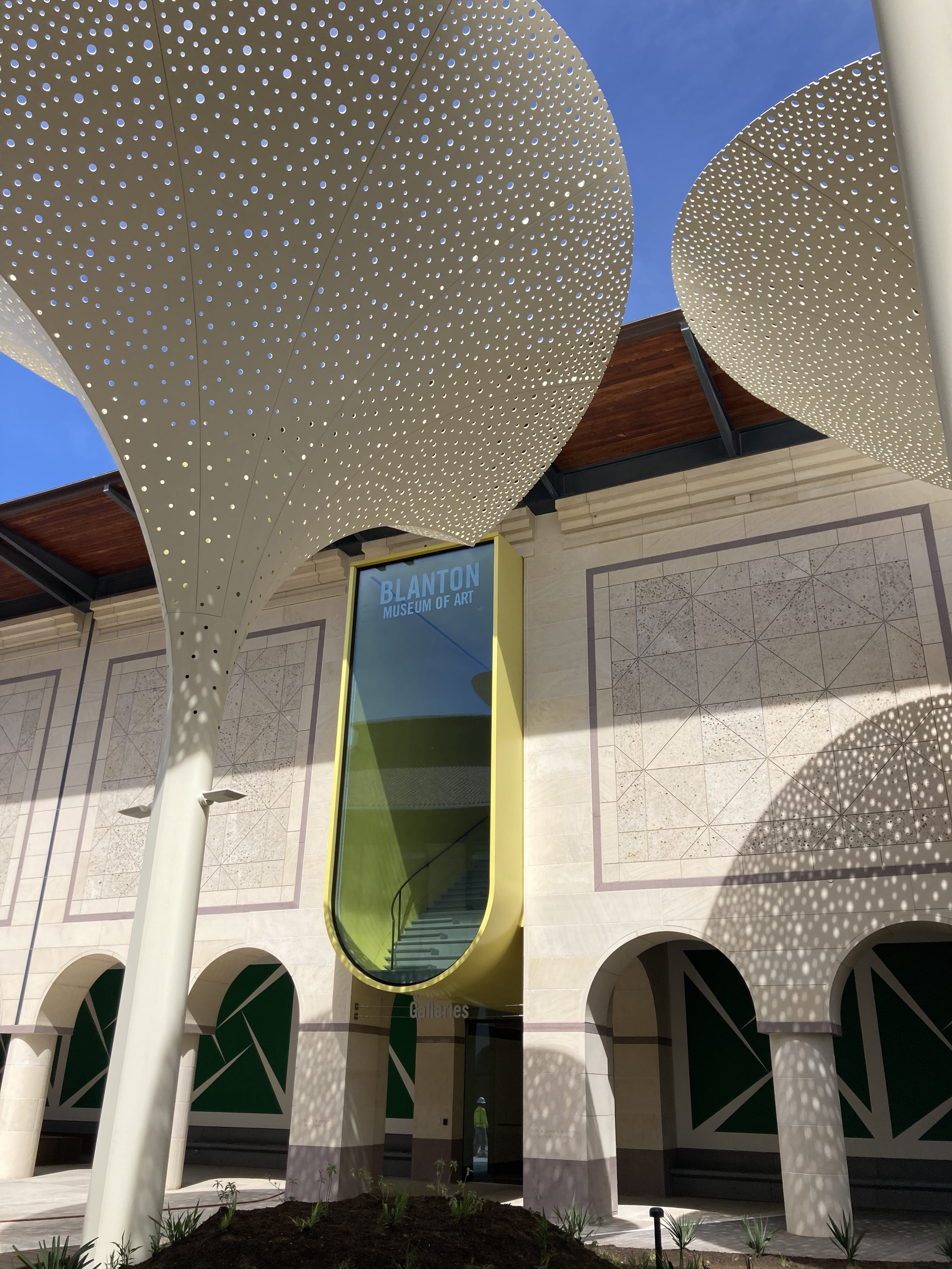 Snøhetta's Blanton New Grounds redesign opens at the University of ...