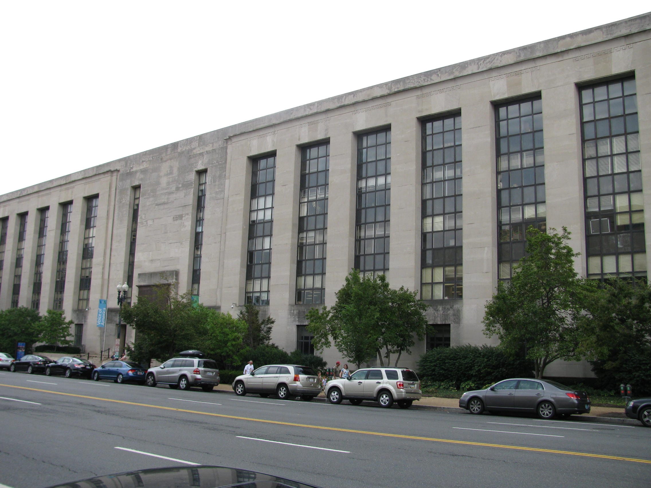 Trump could demolish four more historic federal buildings in D.C ...