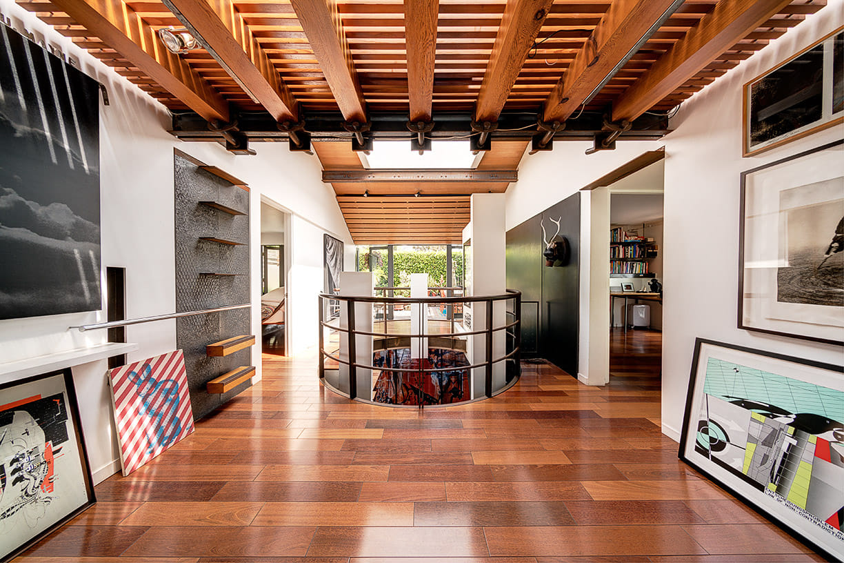 Want to live in Thom Mayne's iconic Sixth Street House? | News | Archinect