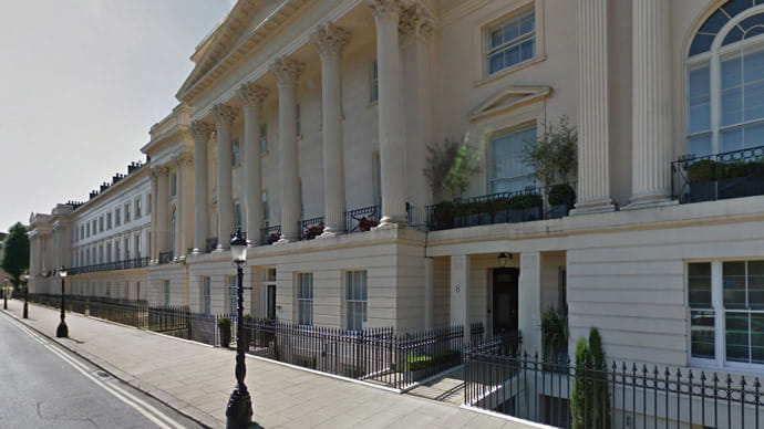 The Qatari royal family now owns more of London than the British Crown ...