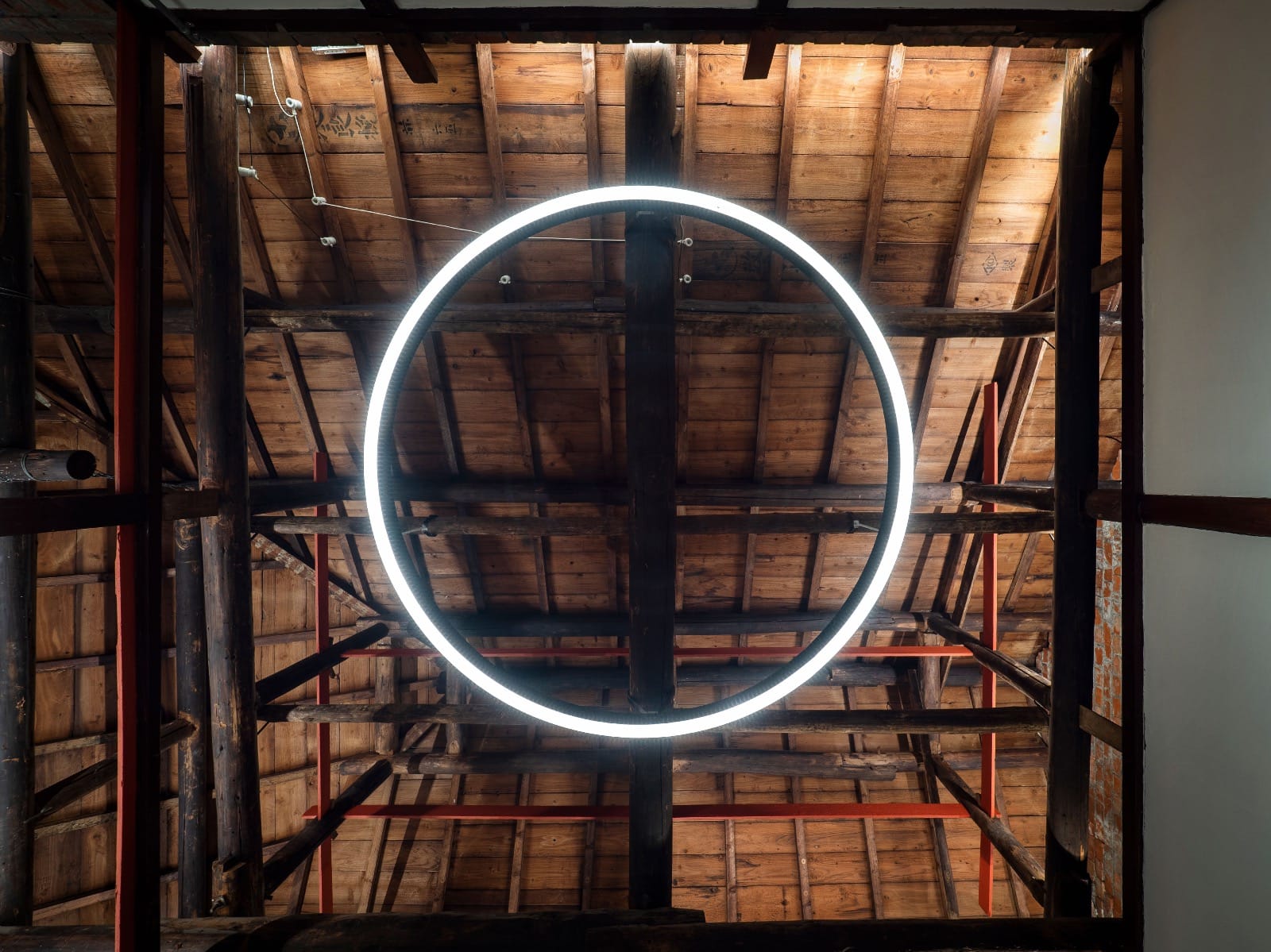 2019 World Interior of the Year awarded to J.C. Architecture's ...