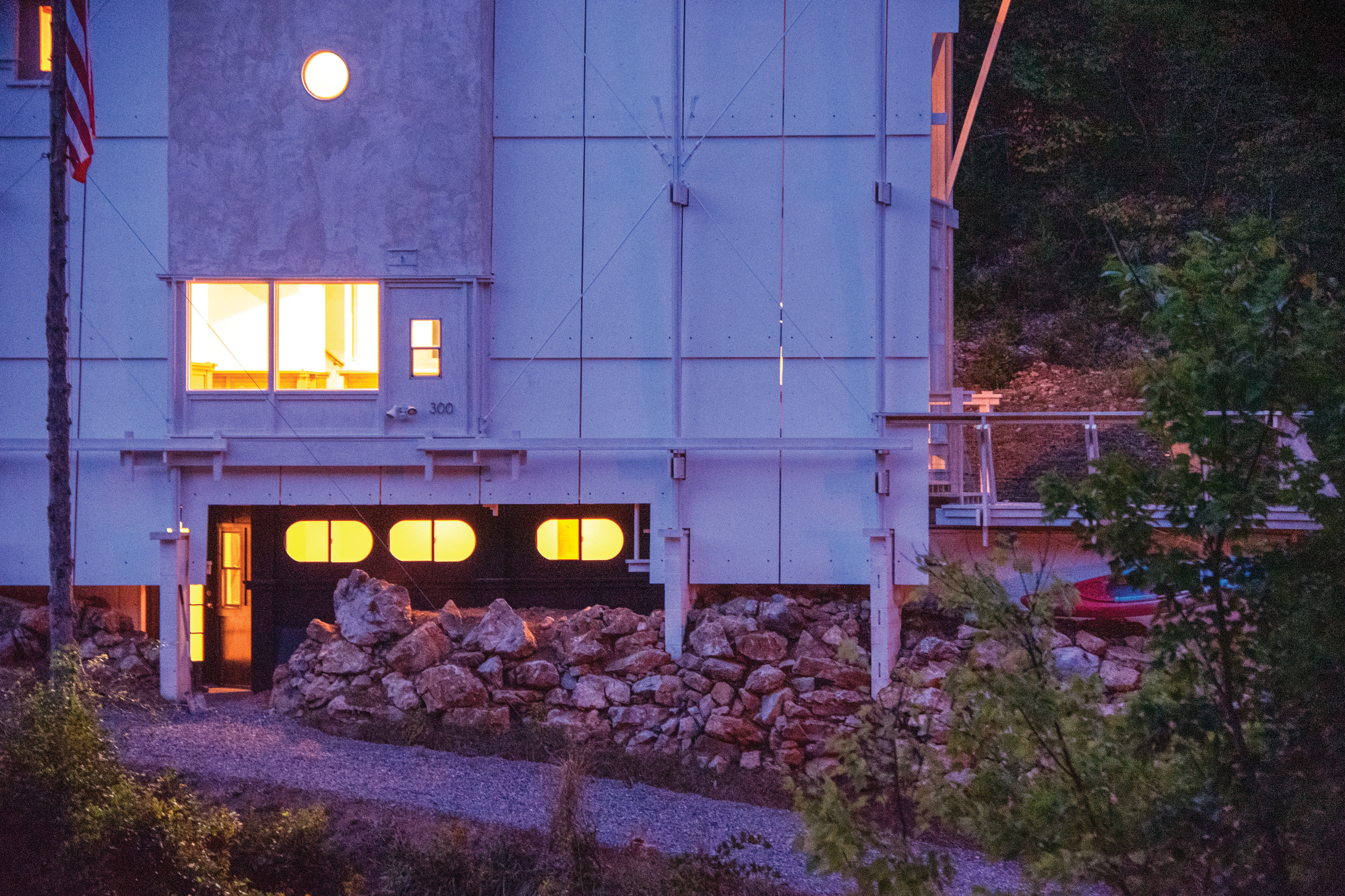 An off-kilter Virginia ‘DIY’ house that matches its designer’s ...