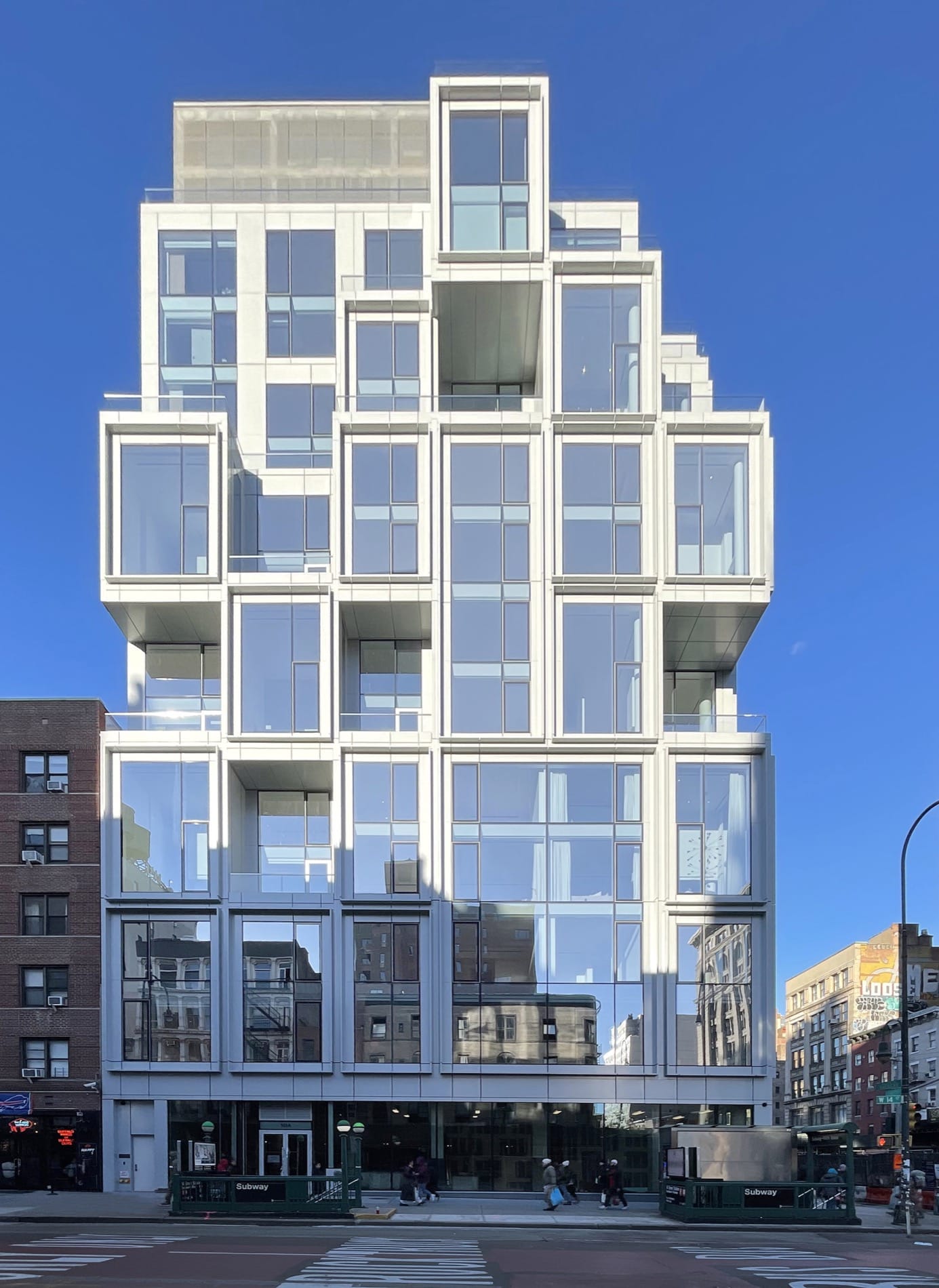 ODA completes New York residential building with a glass box facade ...