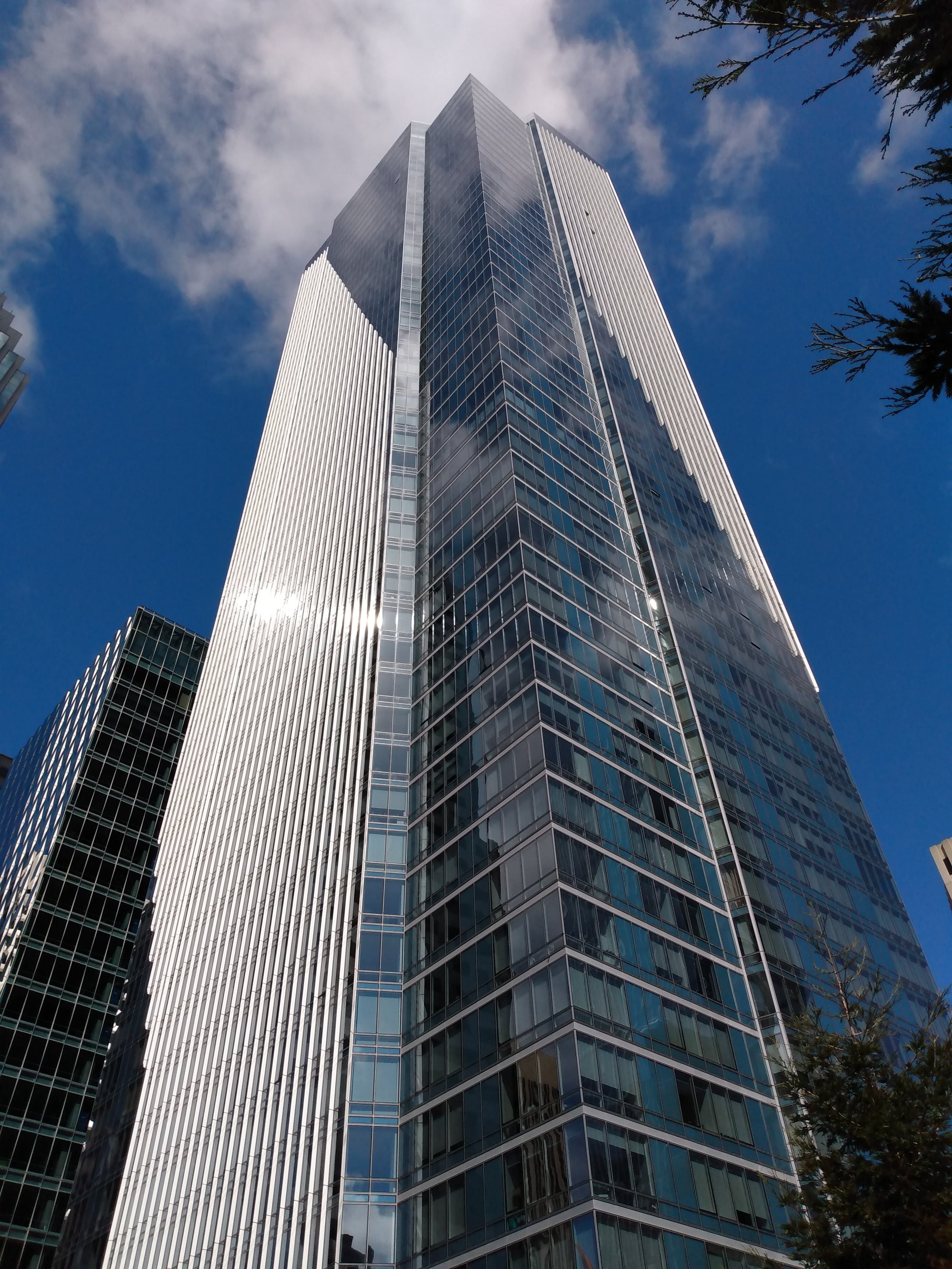San Francisco's Millennium Tower is tilting even further, despite ...