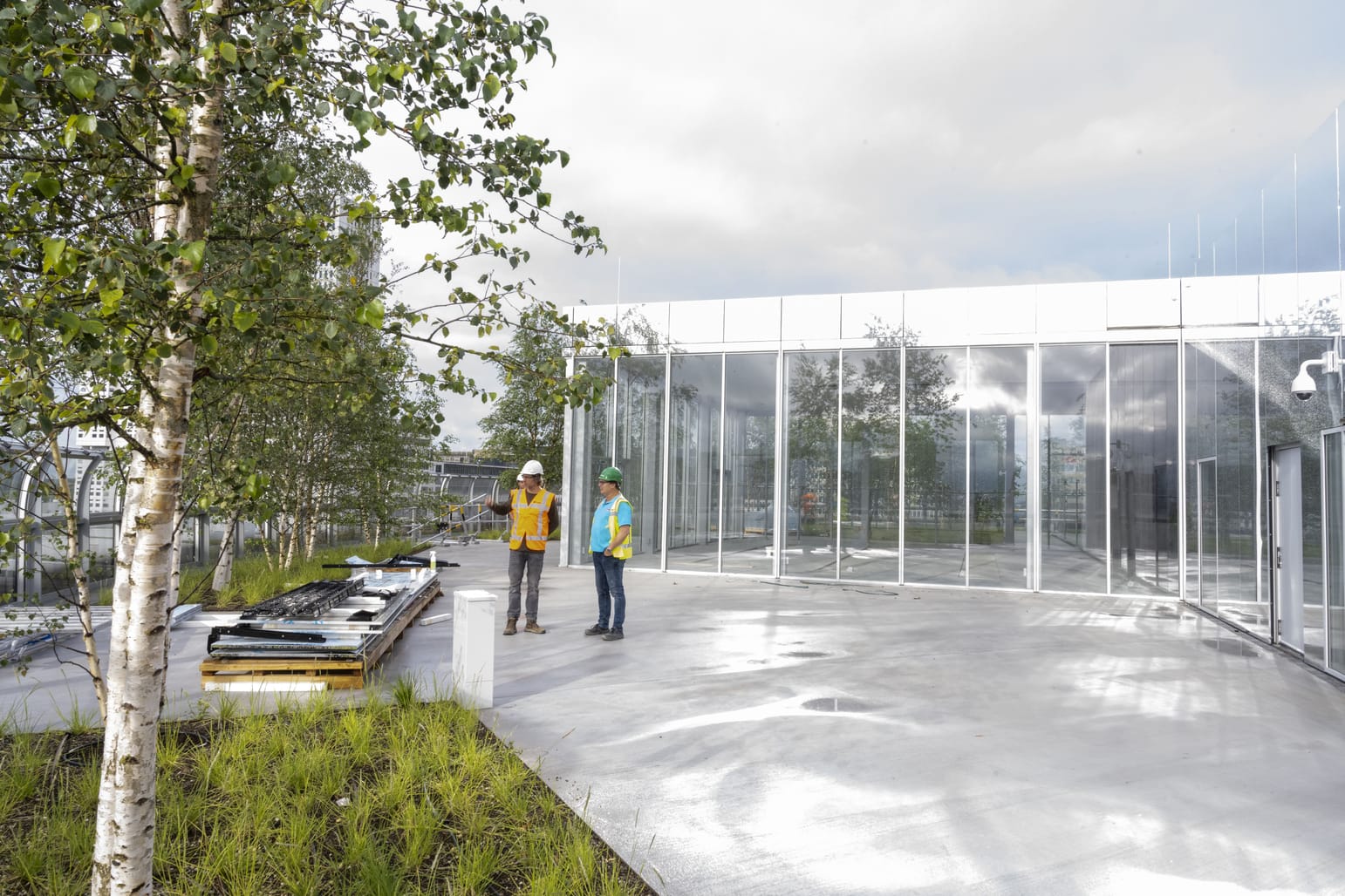 MVRDV completes mirror-clad art depot in Rotterdam | News | Archinect