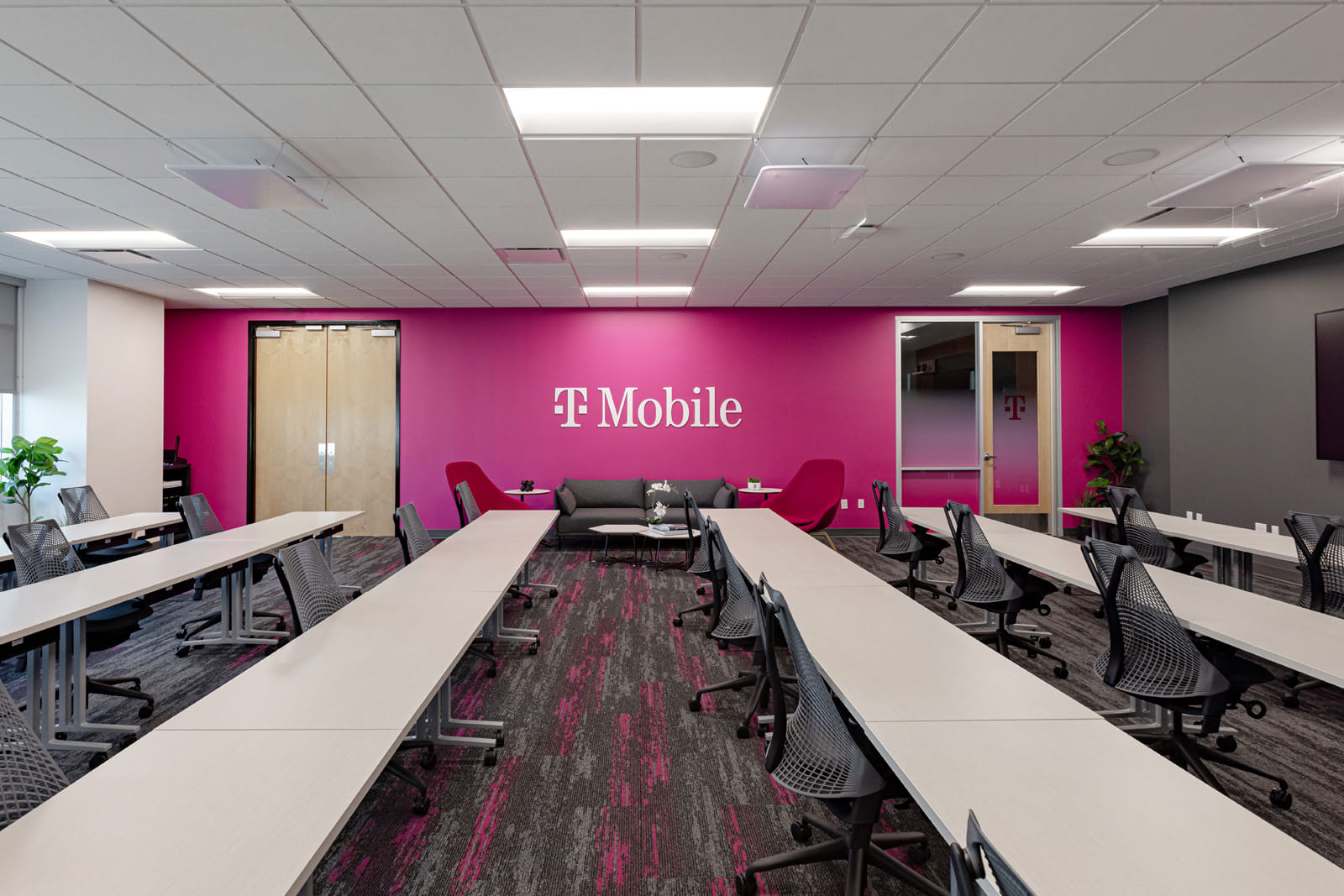 Wasatch 16 T-Mobile | Modern Out West | Archinect