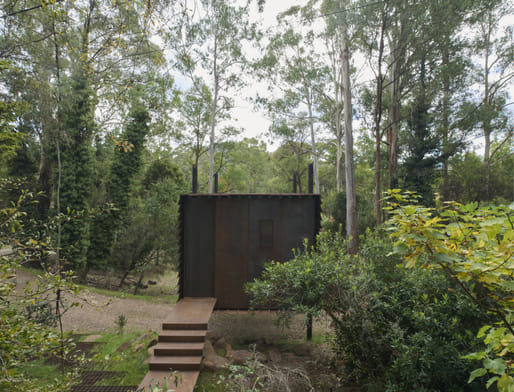 Robbie Walker's Sawmill Treehouse blends into the trees through its ...
