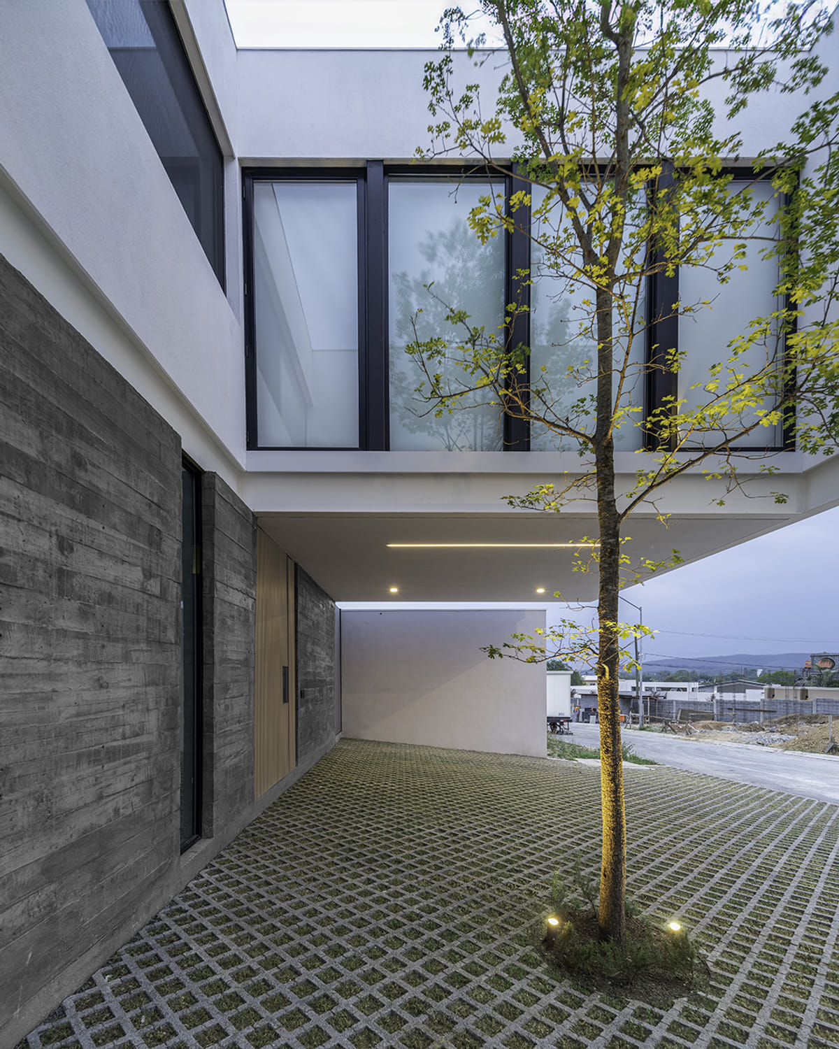 Casa Encinos | arxprnr | Archinect