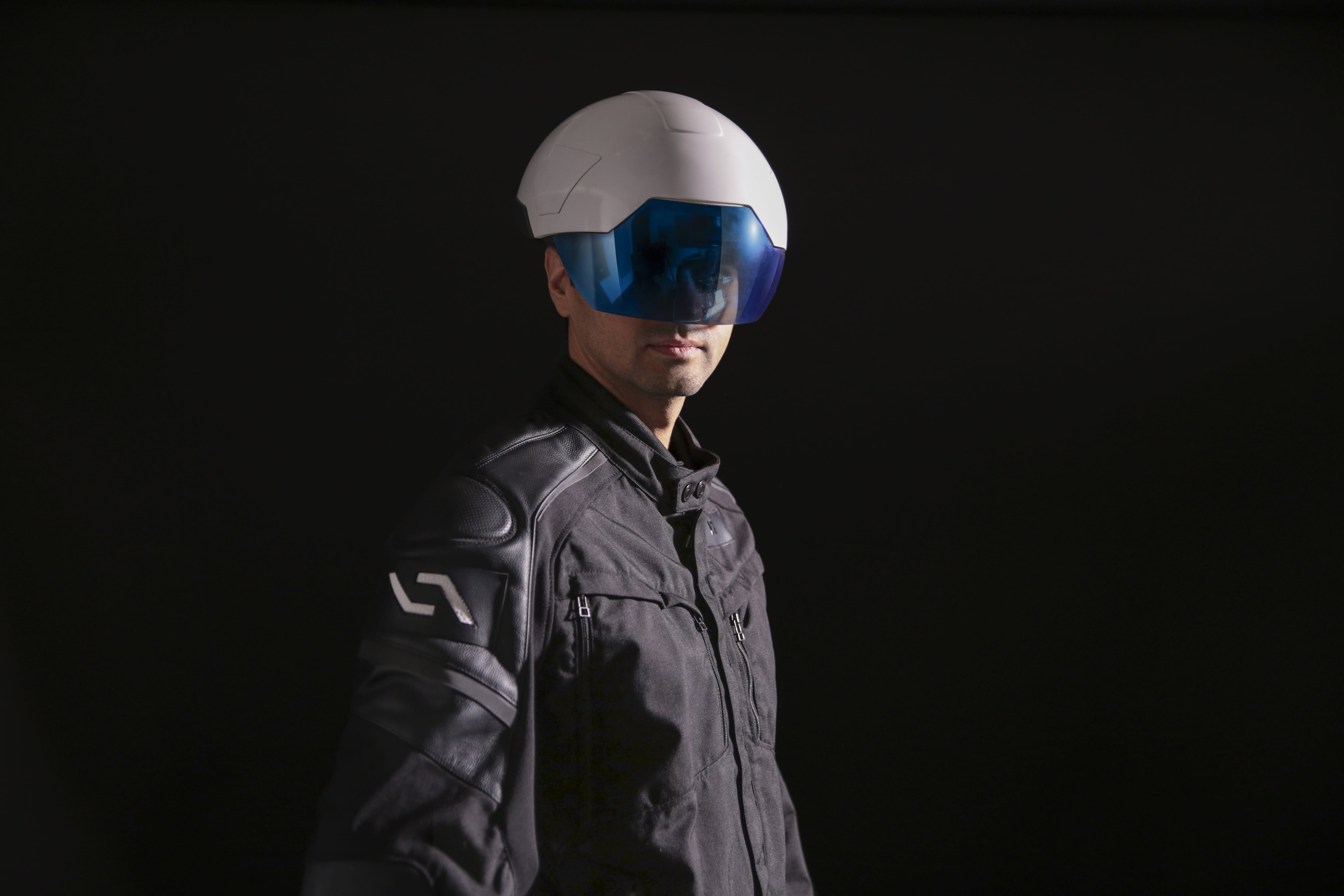 This augmented reality helmet could revolutionize the construction site ...