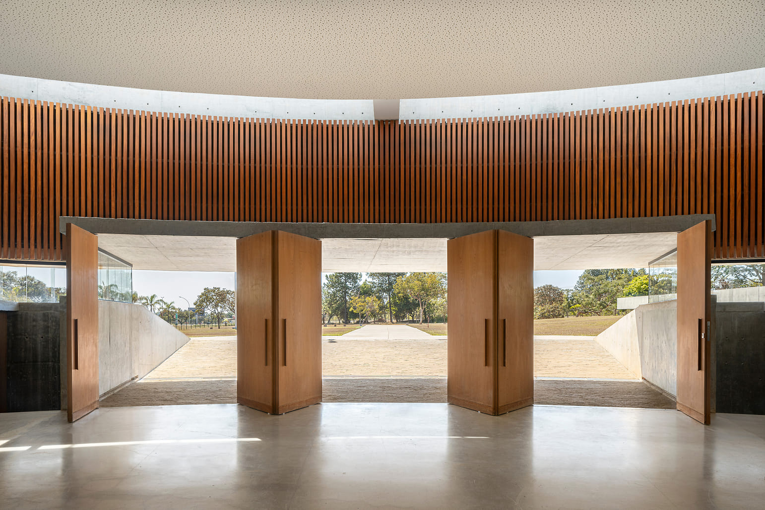 ARQBR Arquitetura e Urbanismo brings a circular concrete church to ...