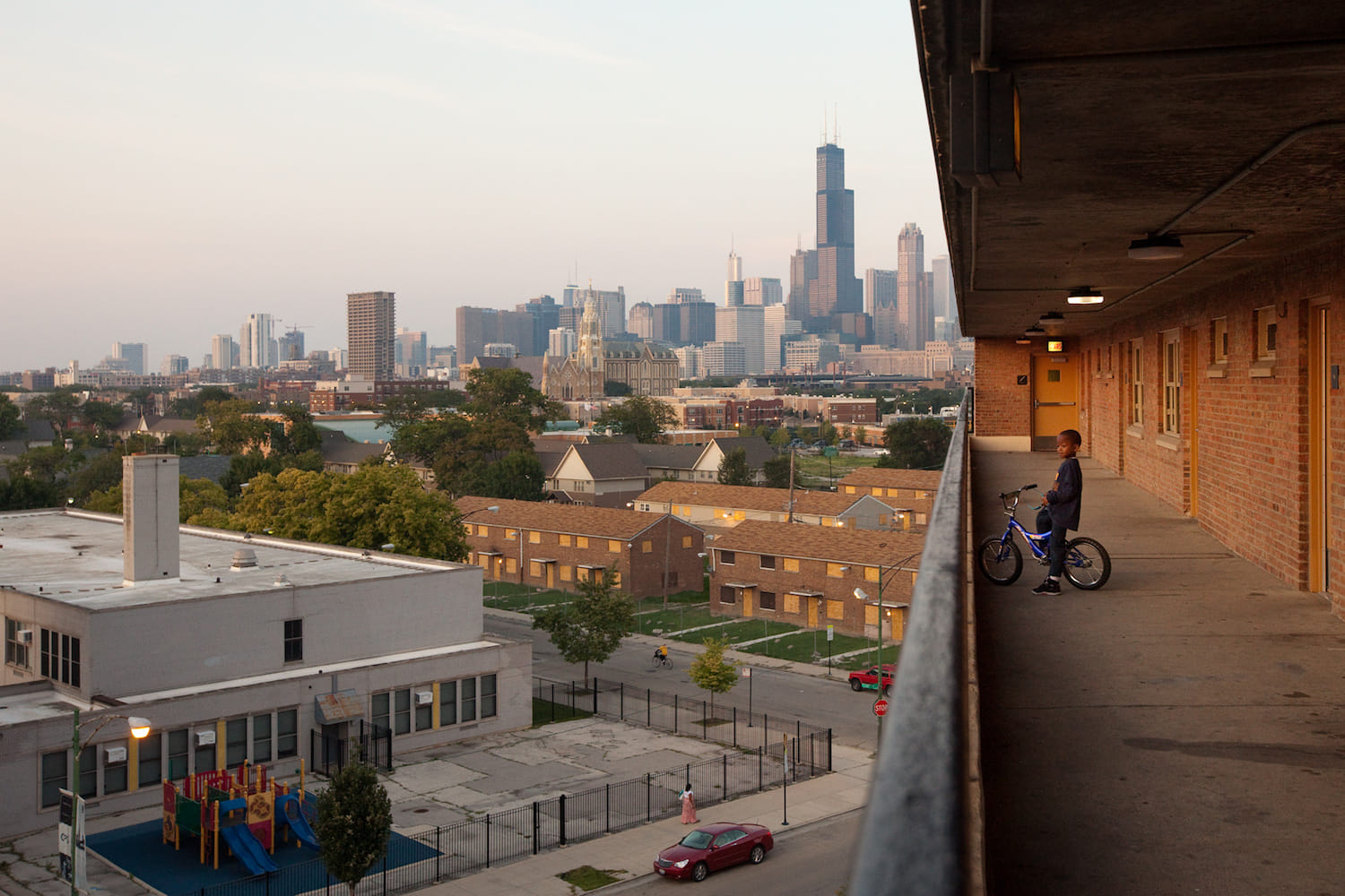 Photographing the demolition and transformation of Chicago's public ...