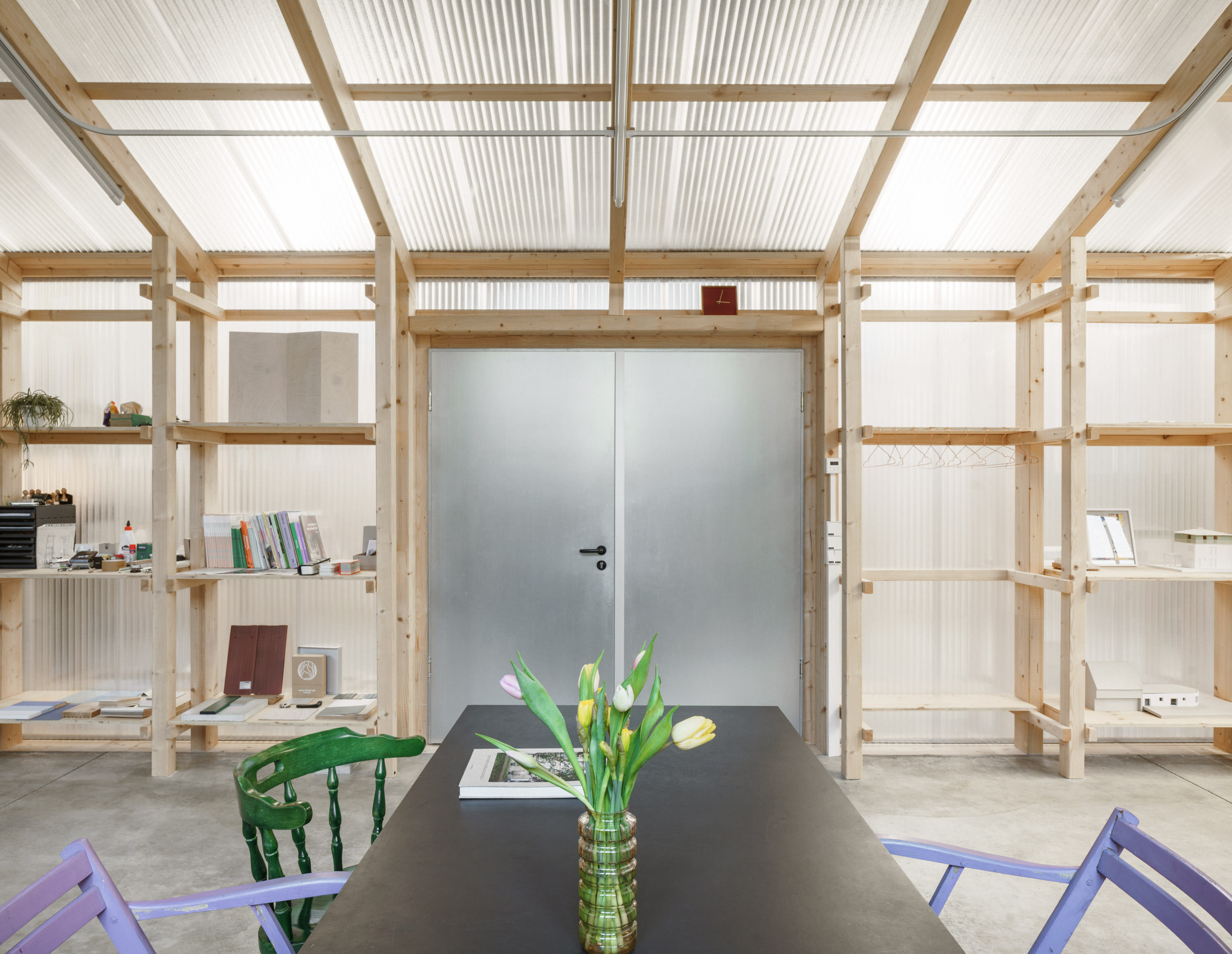 Maschinenhalle- Renovation of a listed machinery hall and convention ...